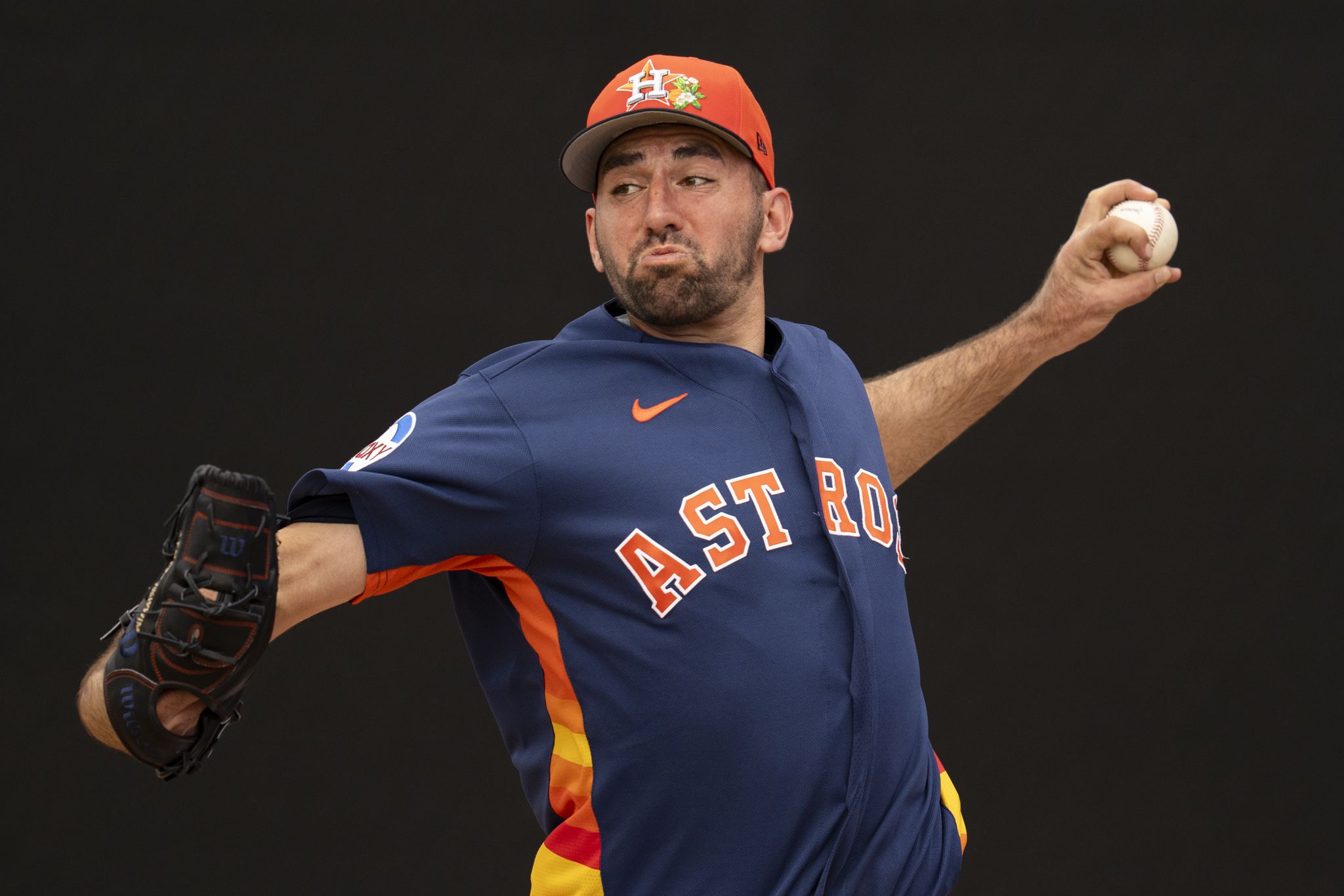 Houston Astros option Colton Gordon and Miguel Ullola to minors