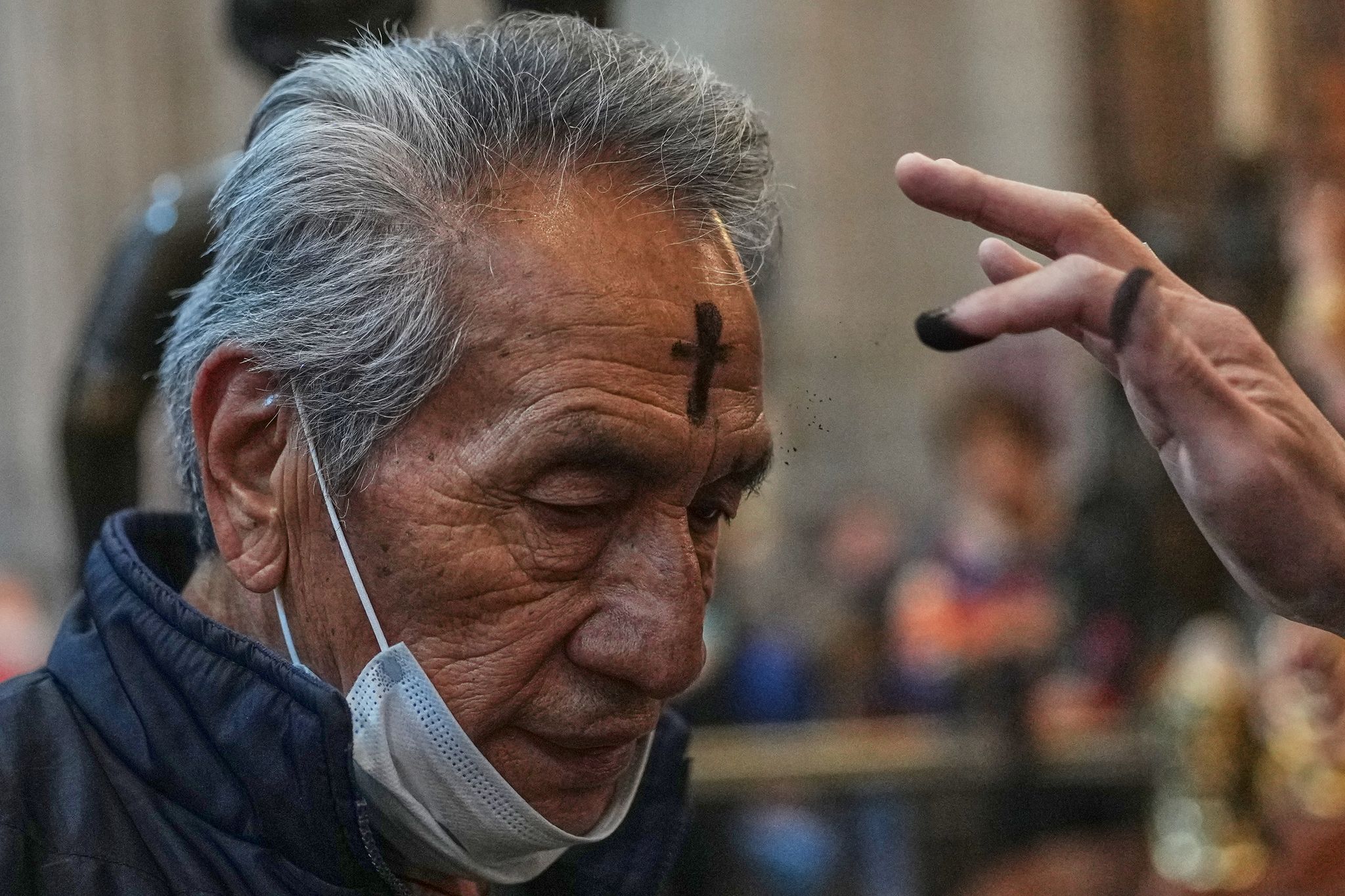 Christians mark Ash Wednesday, beginning the Lenten Season in photos