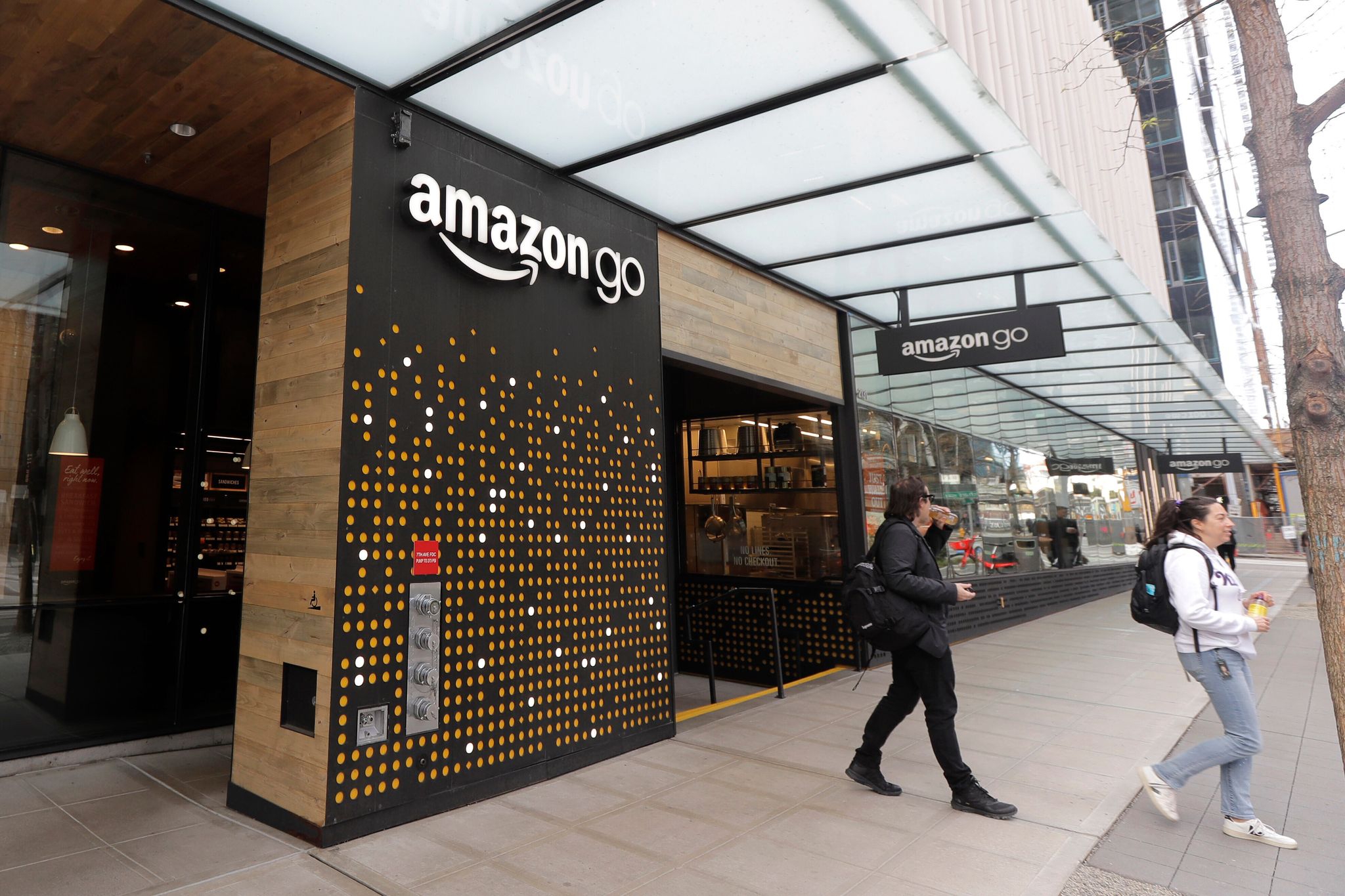 Amazon Fresh and Amazon Go stores to close