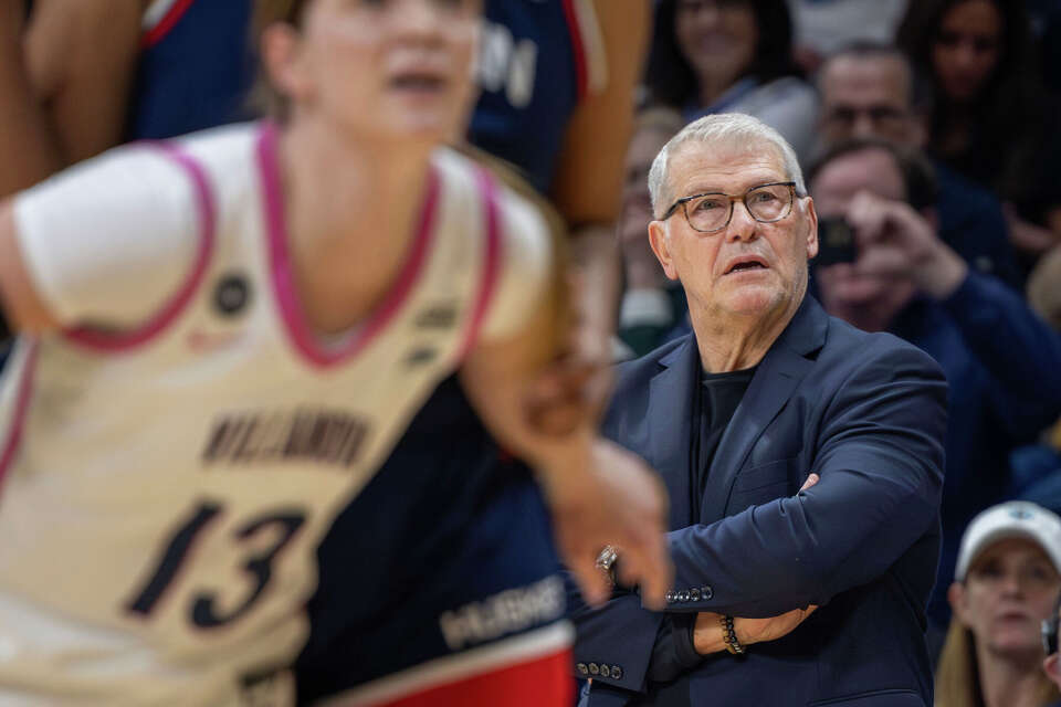 Why Geno Auriemma says March won't be so easy for UConn this year