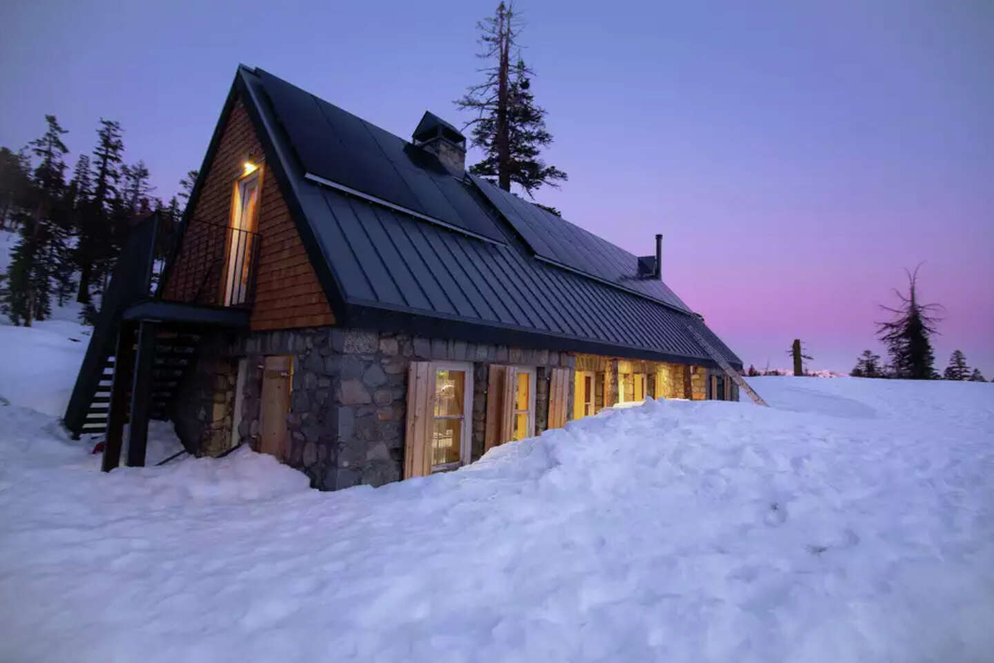 California huts where Tahoe avalanche victims stayed: what to know