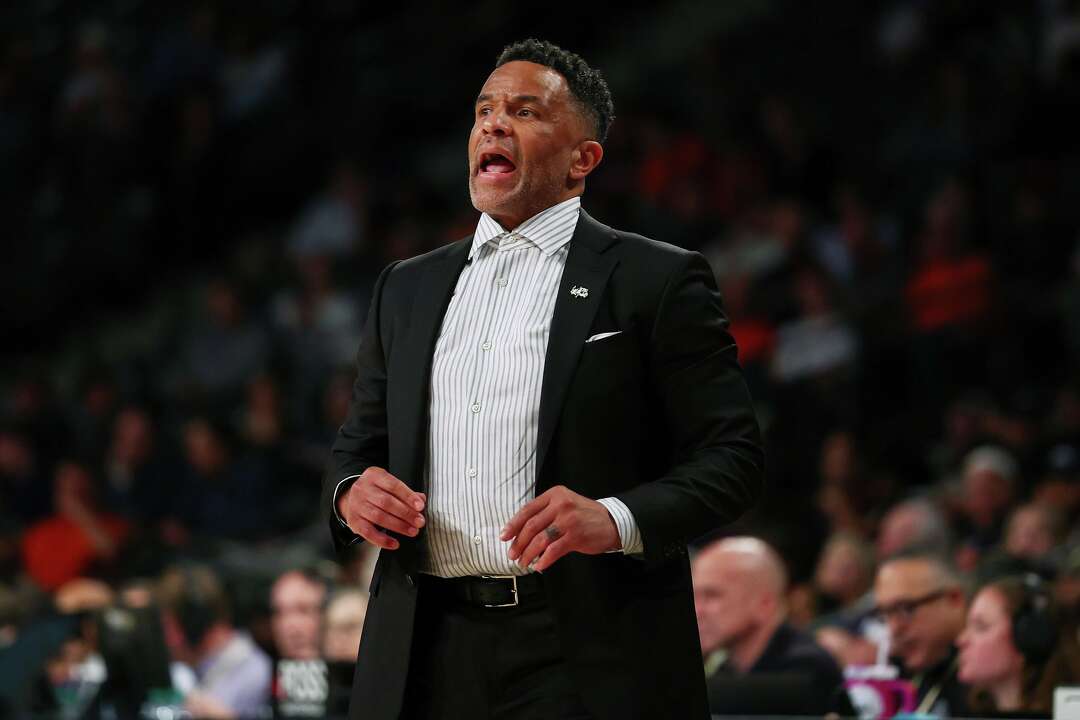 Georgia Tech fires coach Damon Stoudamire following a 12-game losing ...