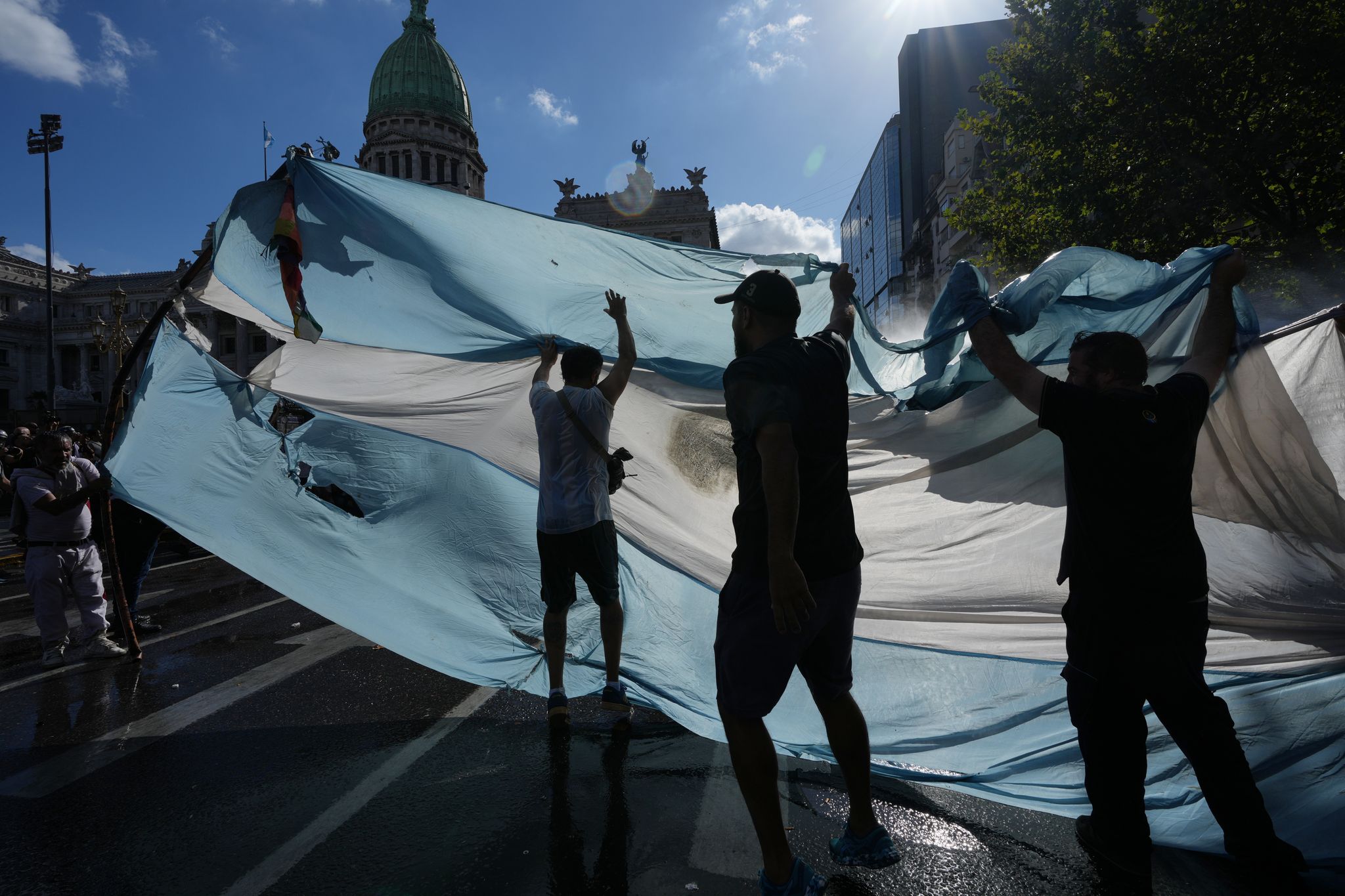 Milei's overhaul of Argentina labor law advances in Congress as unions ...