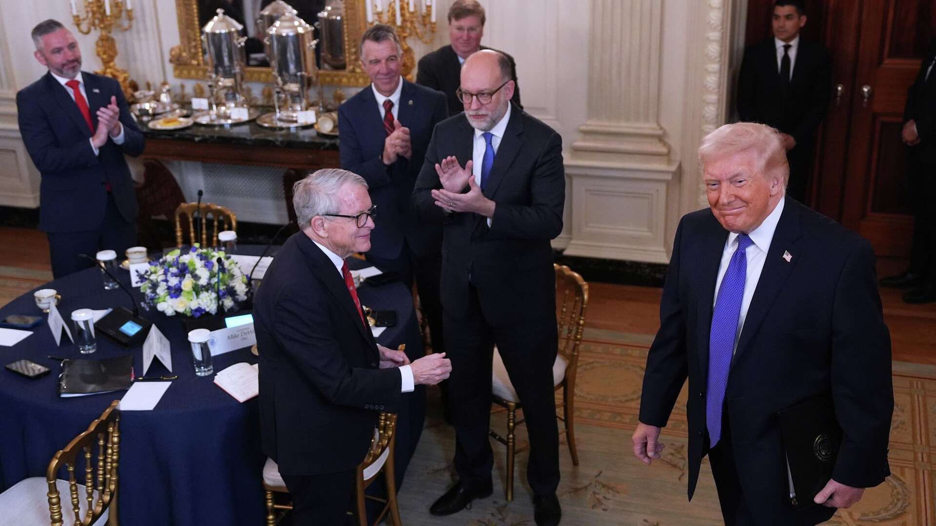 White House dinner closes a turbulent week for governors in Washington