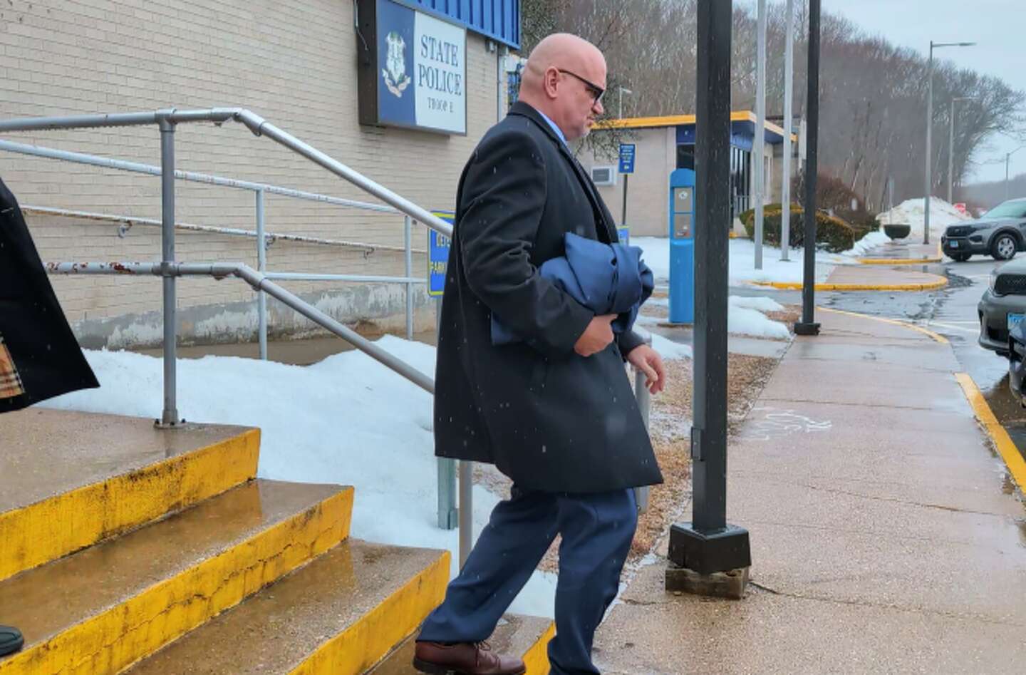 Ex-New Haven police chief bet $4.4M before $85K theft arrest: Warrant