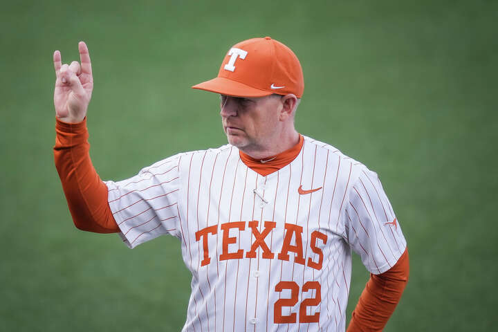 Aiden Robbins cycle propels Texas baseball past Michigan State: Recap