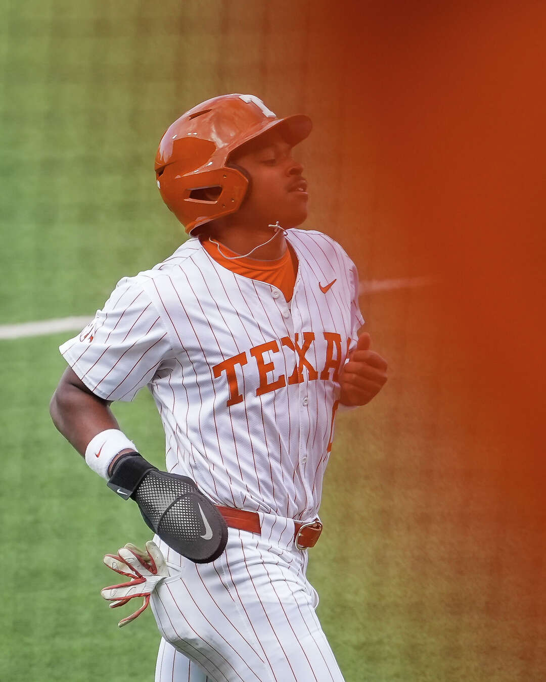Aiden Robbins cycle propels Texas baseball past Michigan State: Recap