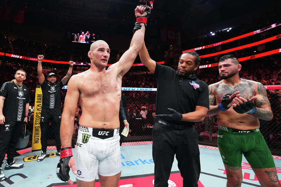 How Sean Strickland beat Anthony 'Fluffy' Hernandez on UFC Fight Night