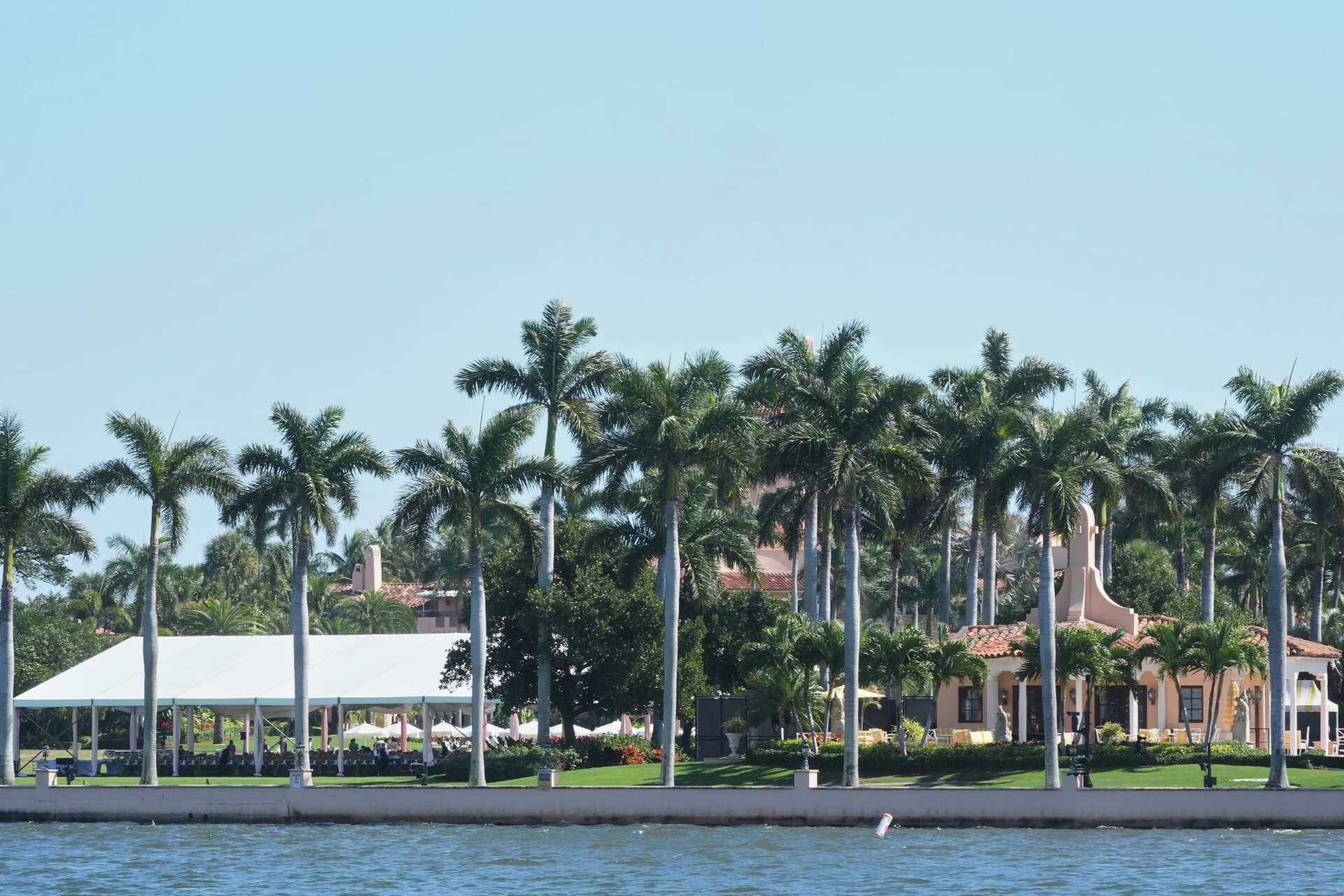 Armed man shot and killed after entering secure perimeter of Mar-a-Lago ...