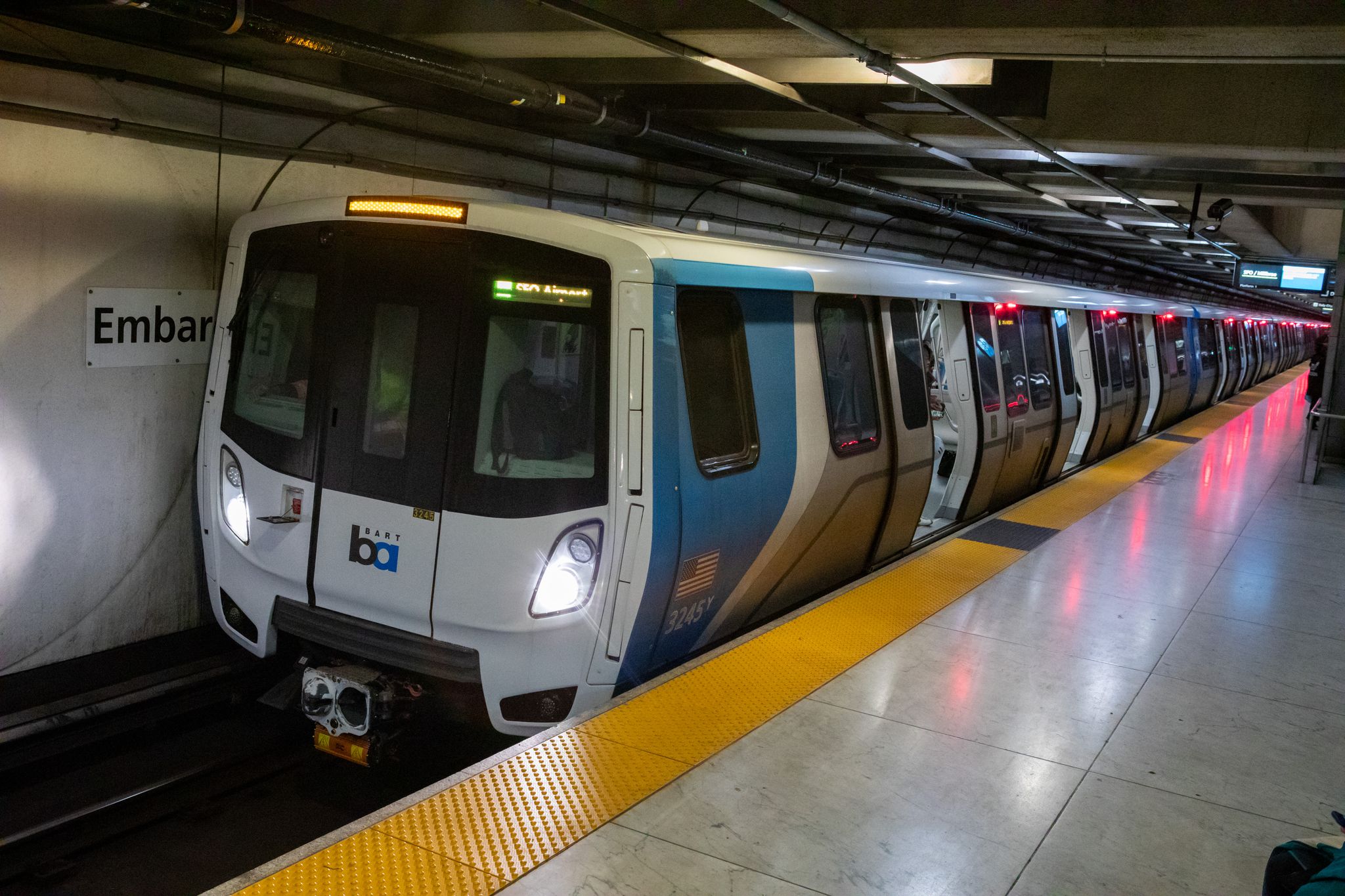 BART resumes train service in Transbay Tube