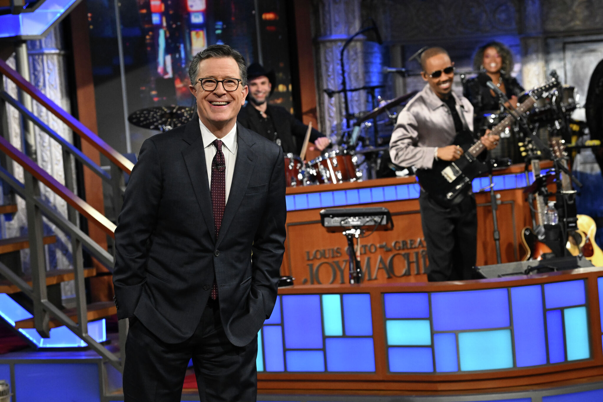 Stephen Colbert shows heroic courage in taking on FCC and CBS