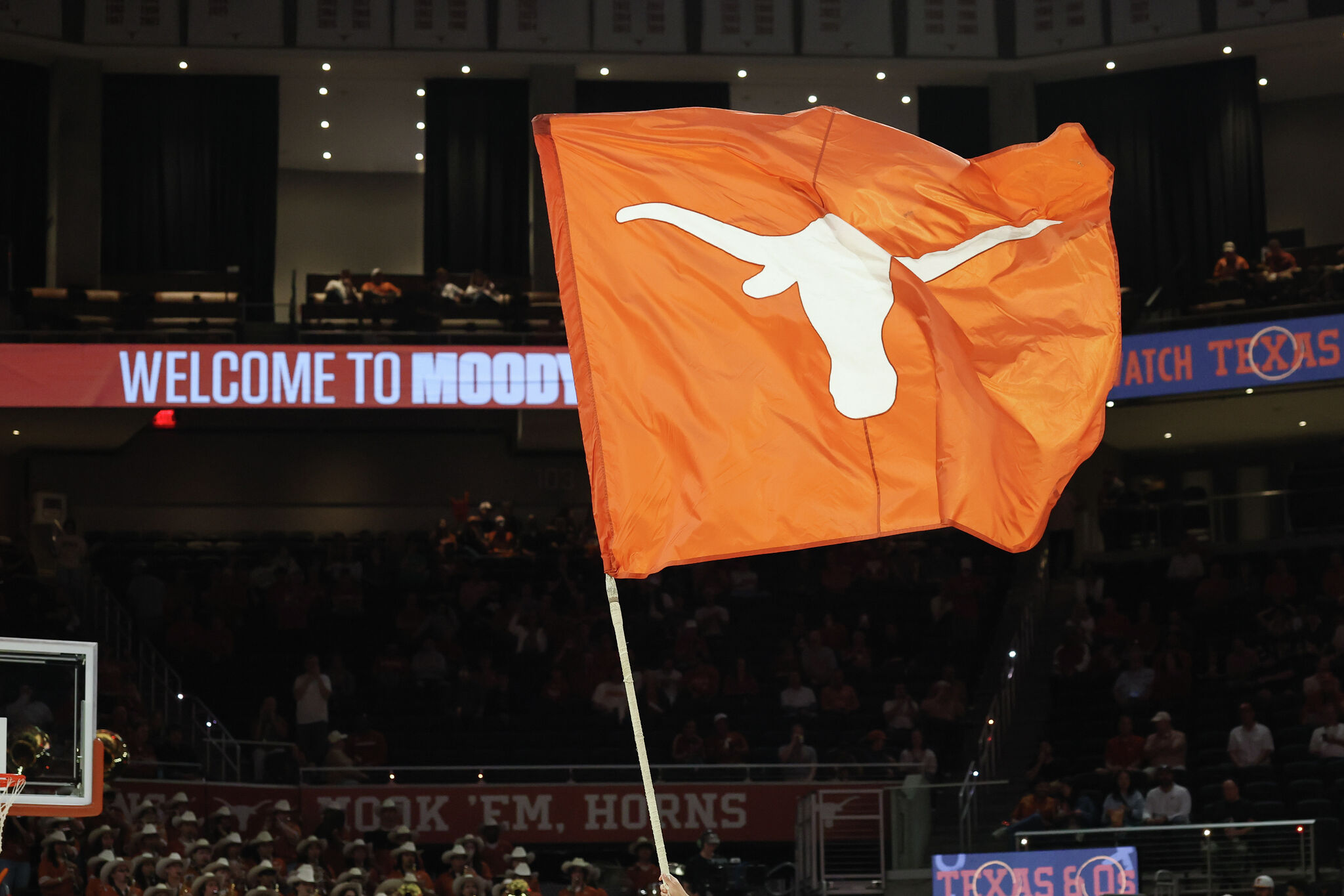 Raja Bell's son, Dia Bell's brother visiting two Texas schools