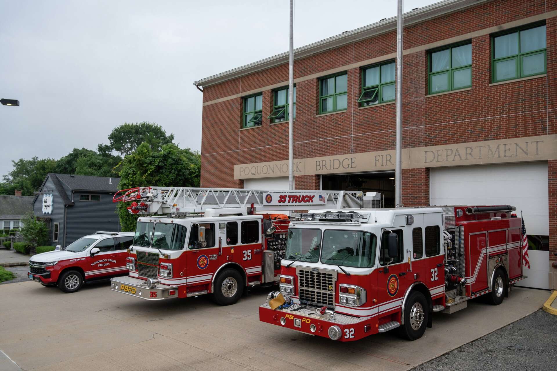 Firefighter hurt, pets killed in Groton fire that displaced residents