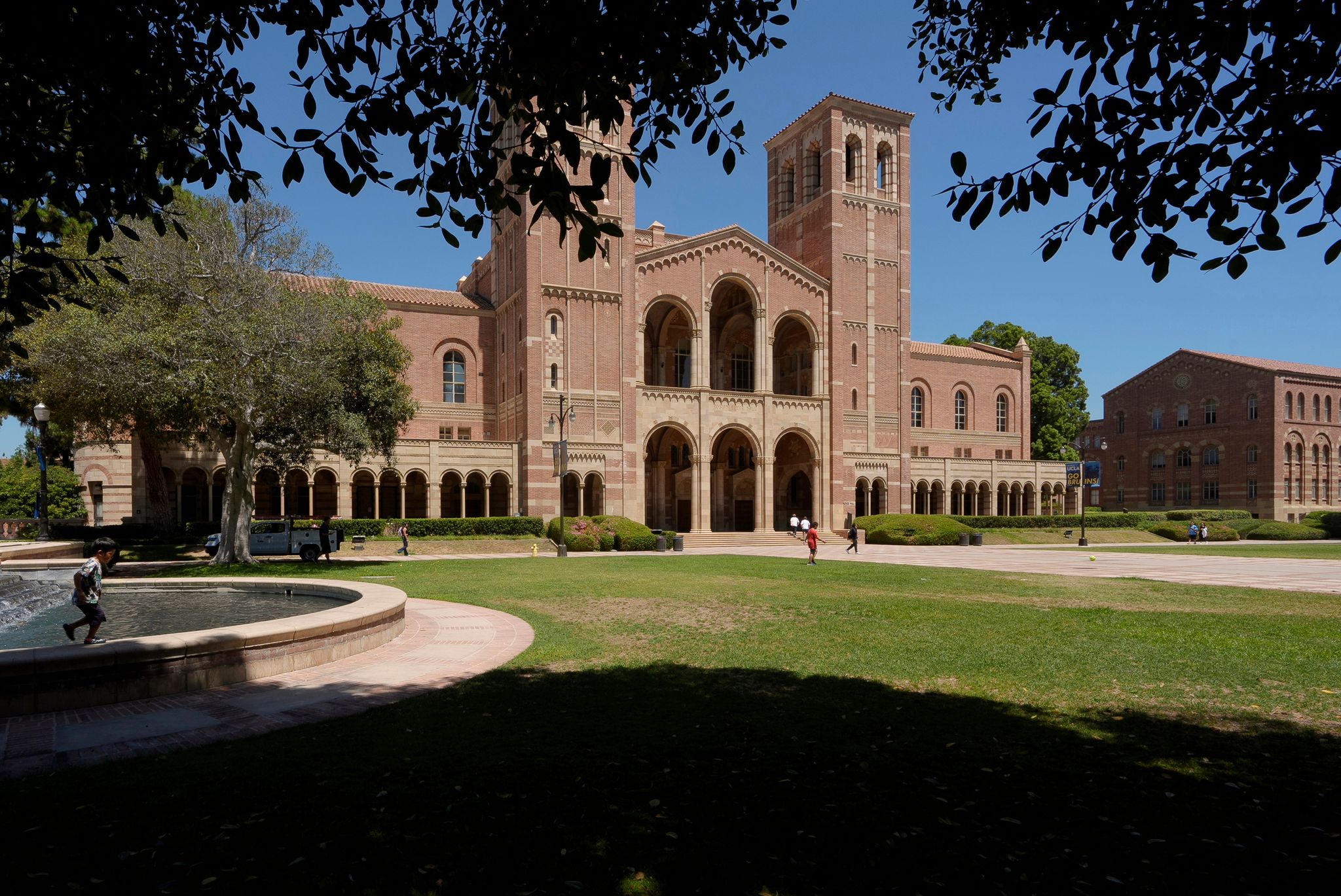 Justice Department lawsuit says UCLA failed to protect Jewish employees ...
