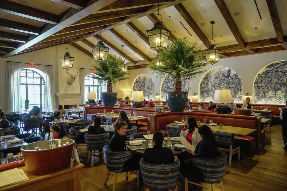 Latuli review: Bryan Caswell returns with ambitious Houston restaurant