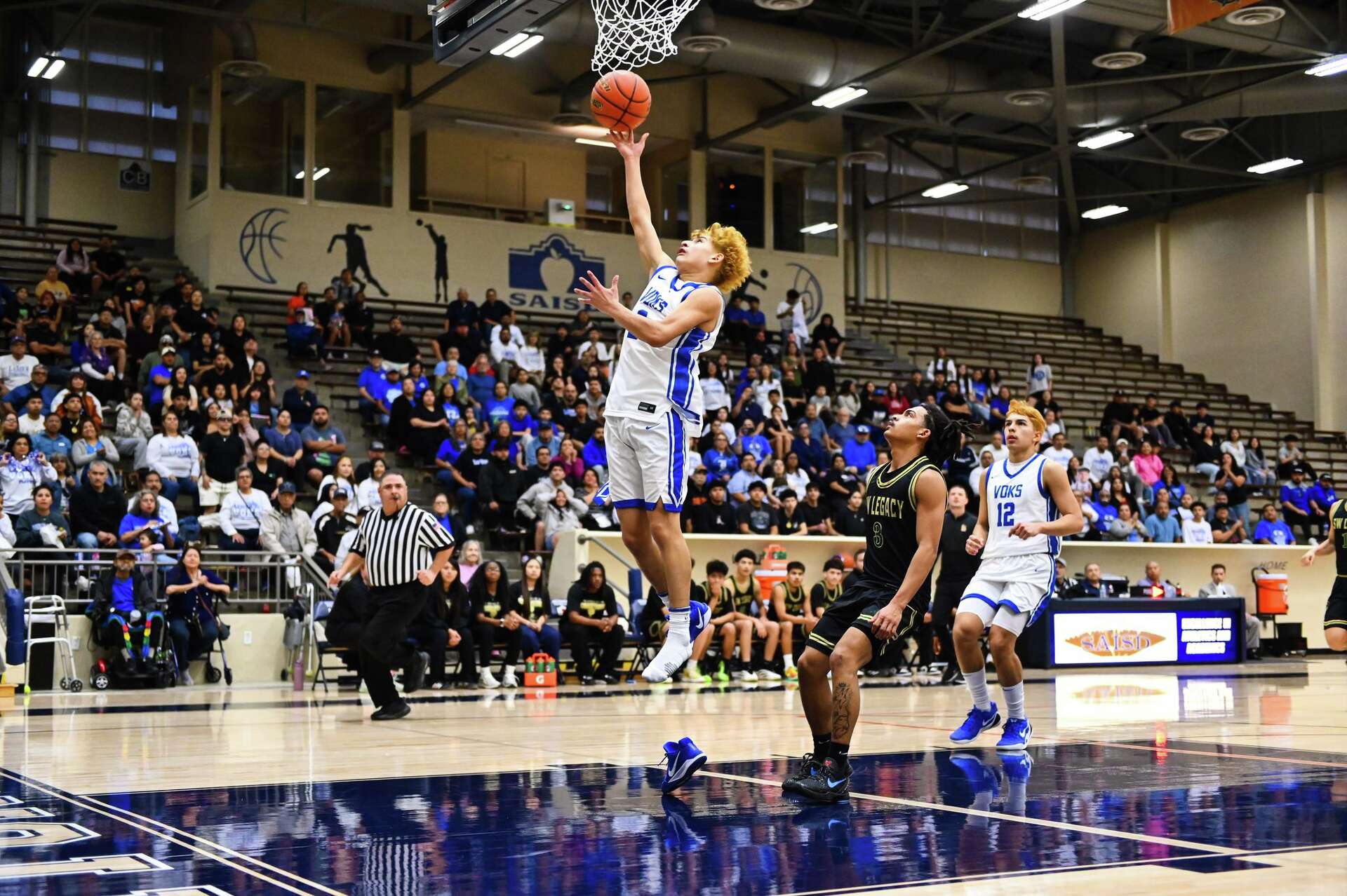 Southwest Legacy wins thriller over Lanier in boys basketball playoffs