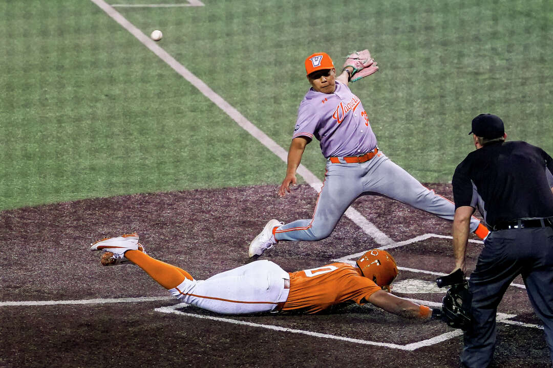 Texas Longhorns beat Ohio State behind Temo Becerra power surge