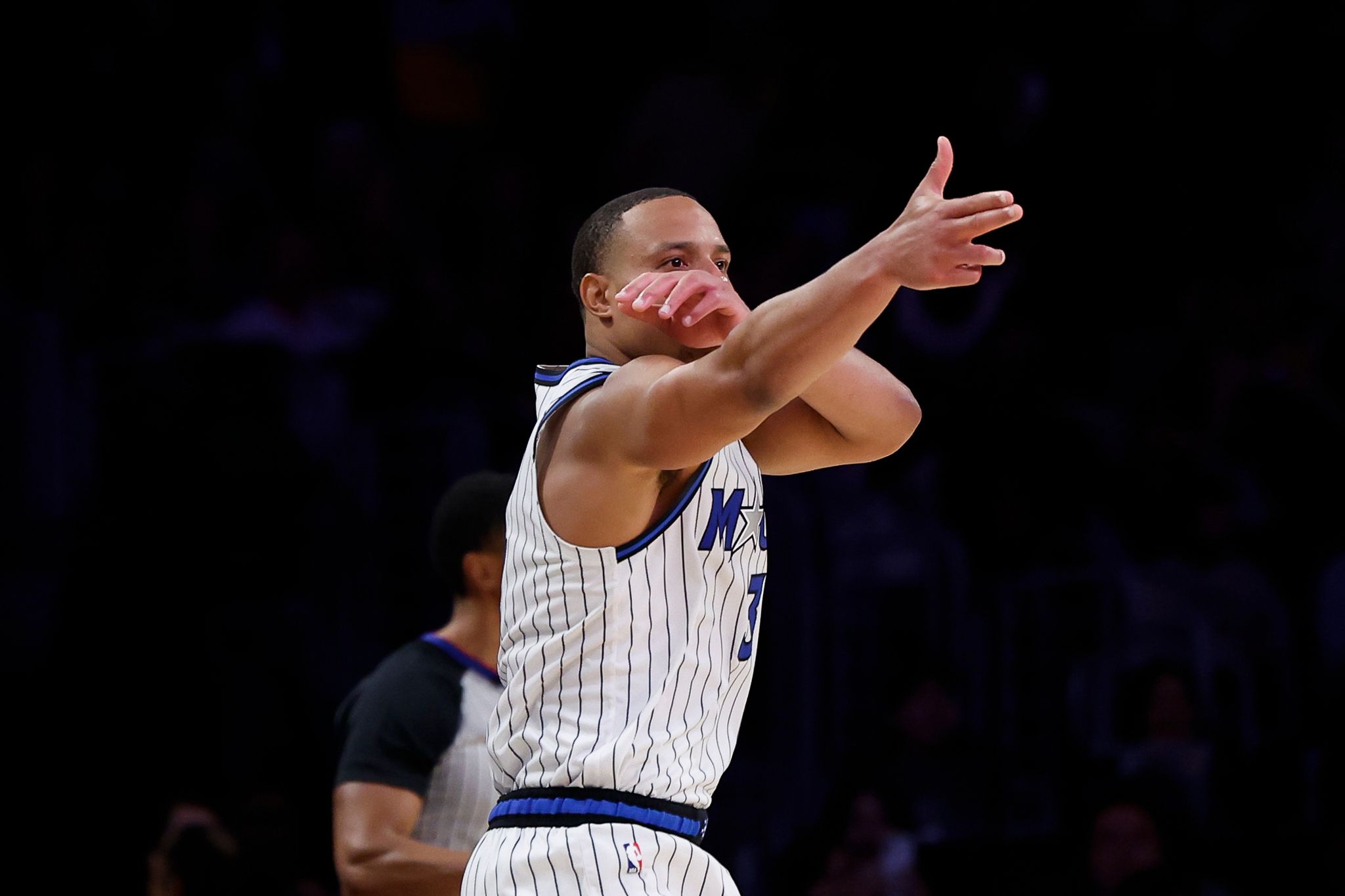 Wendell Carter Jr. scores late winner in Magic's 110-109 victory over ...