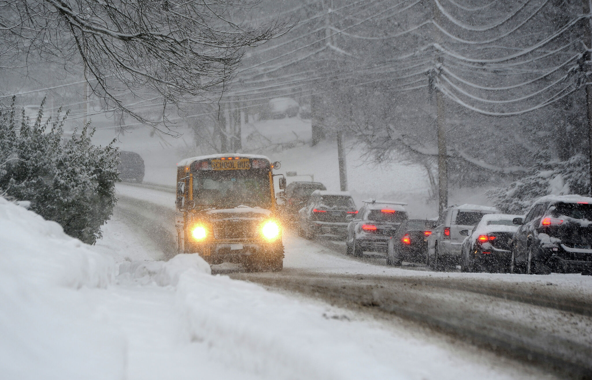 CT school leaders apologize for opening during snowy commute