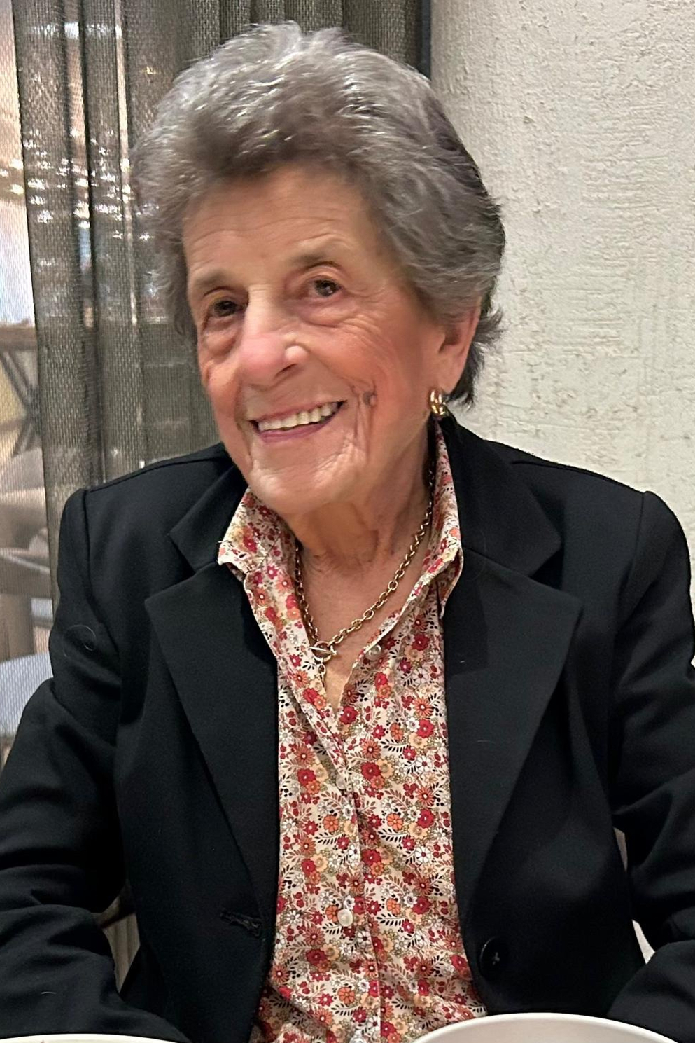 Daniela Petroff, AP's longtime fashion and Vatican reporter, dies at 80
