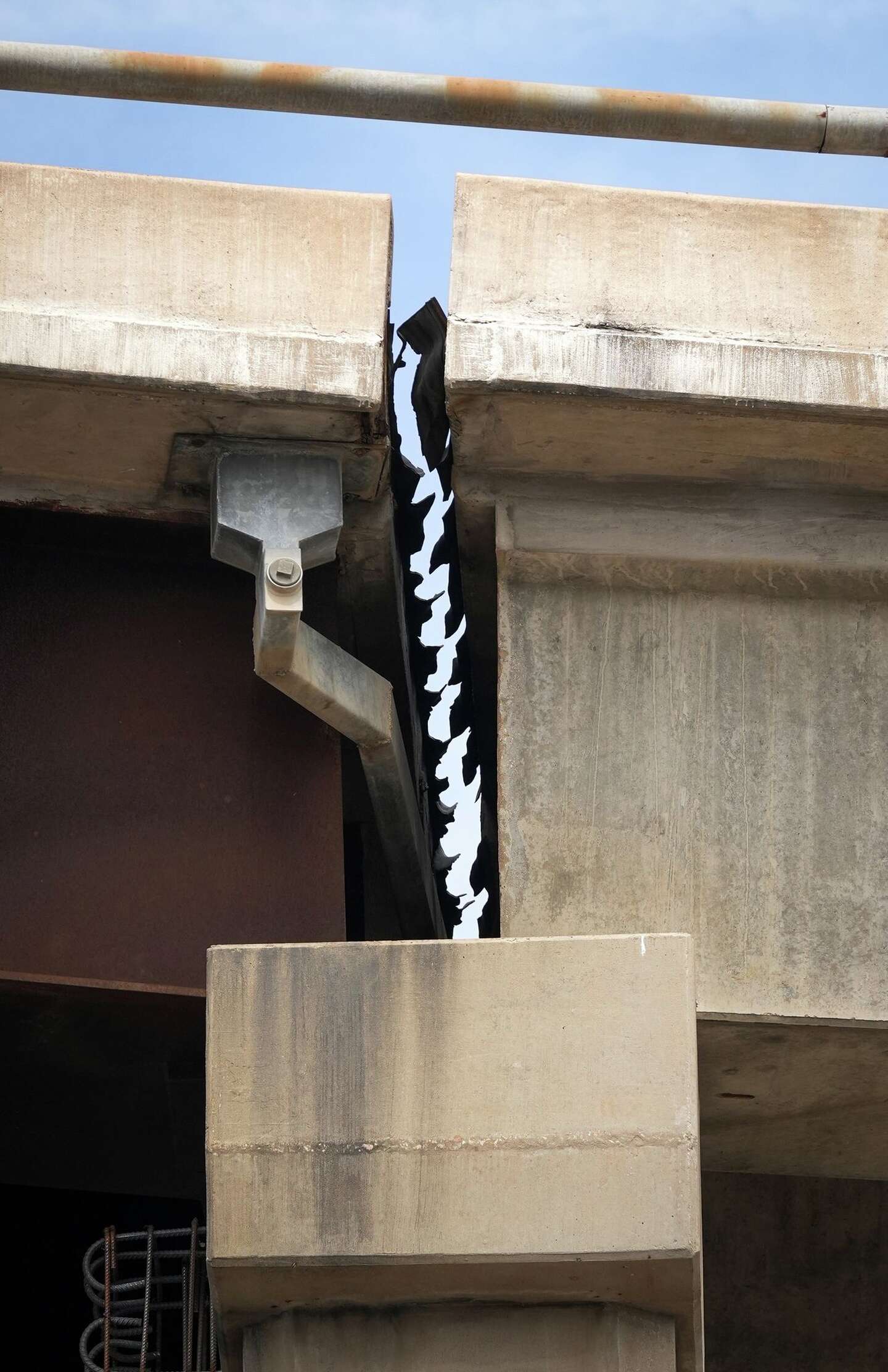 TxDOT to close US 290 flyover in Austin for repairs after viral video