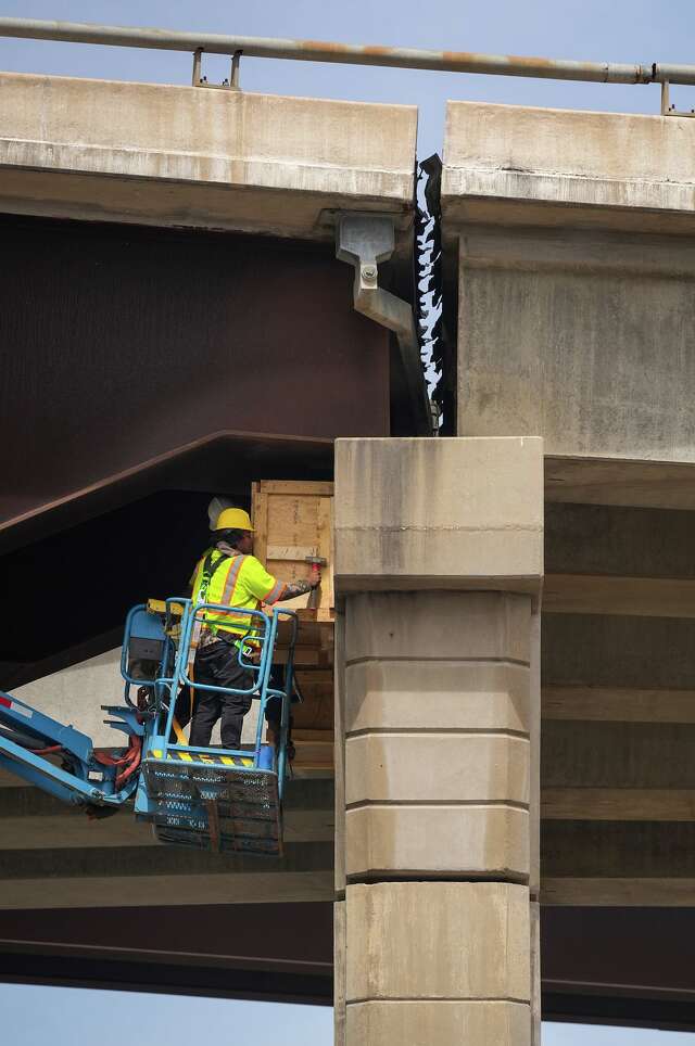 US 290 bridge cracks concern Austin drivers. TxDOT says flyover fine