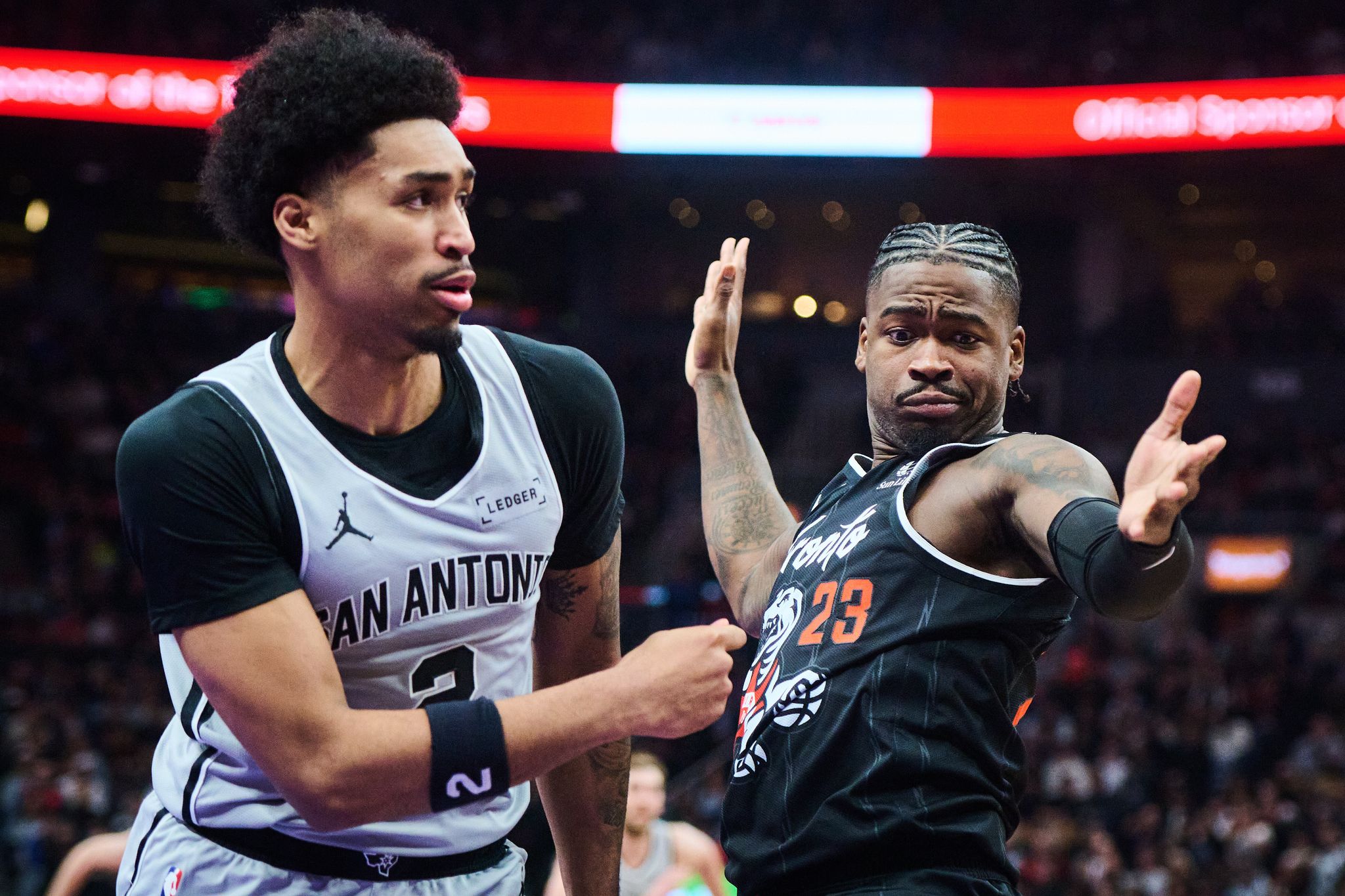 What trouble spot plagued the Spurs in Toronto?