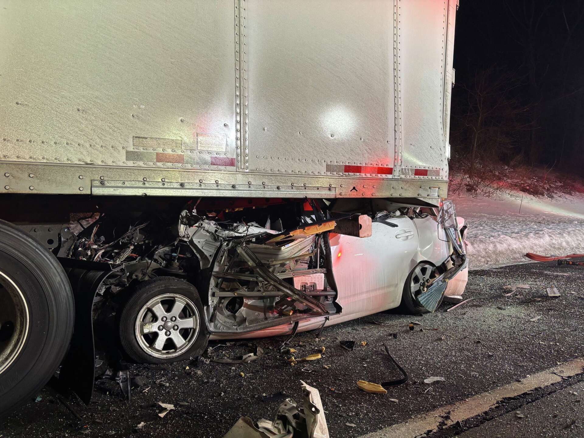 Hartford man killed in Manchester I-84 crash hit tractor-trailer: Cops