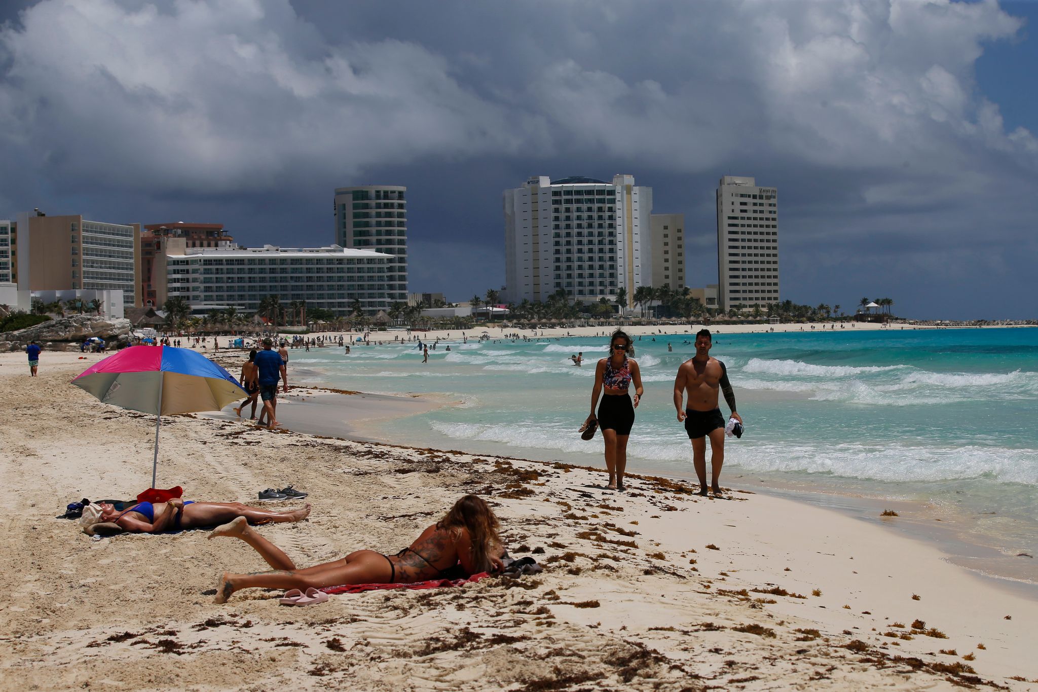 Experts urge informed planning for spring break in Mexico after cartel ...