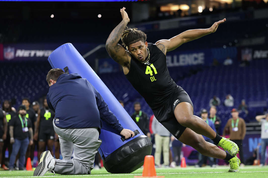 NFL combine: Texas A&M star Cashius Howell may still be picked Round 1