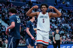 Tarris Reed Jr. aims to lead UConn to title parade in April