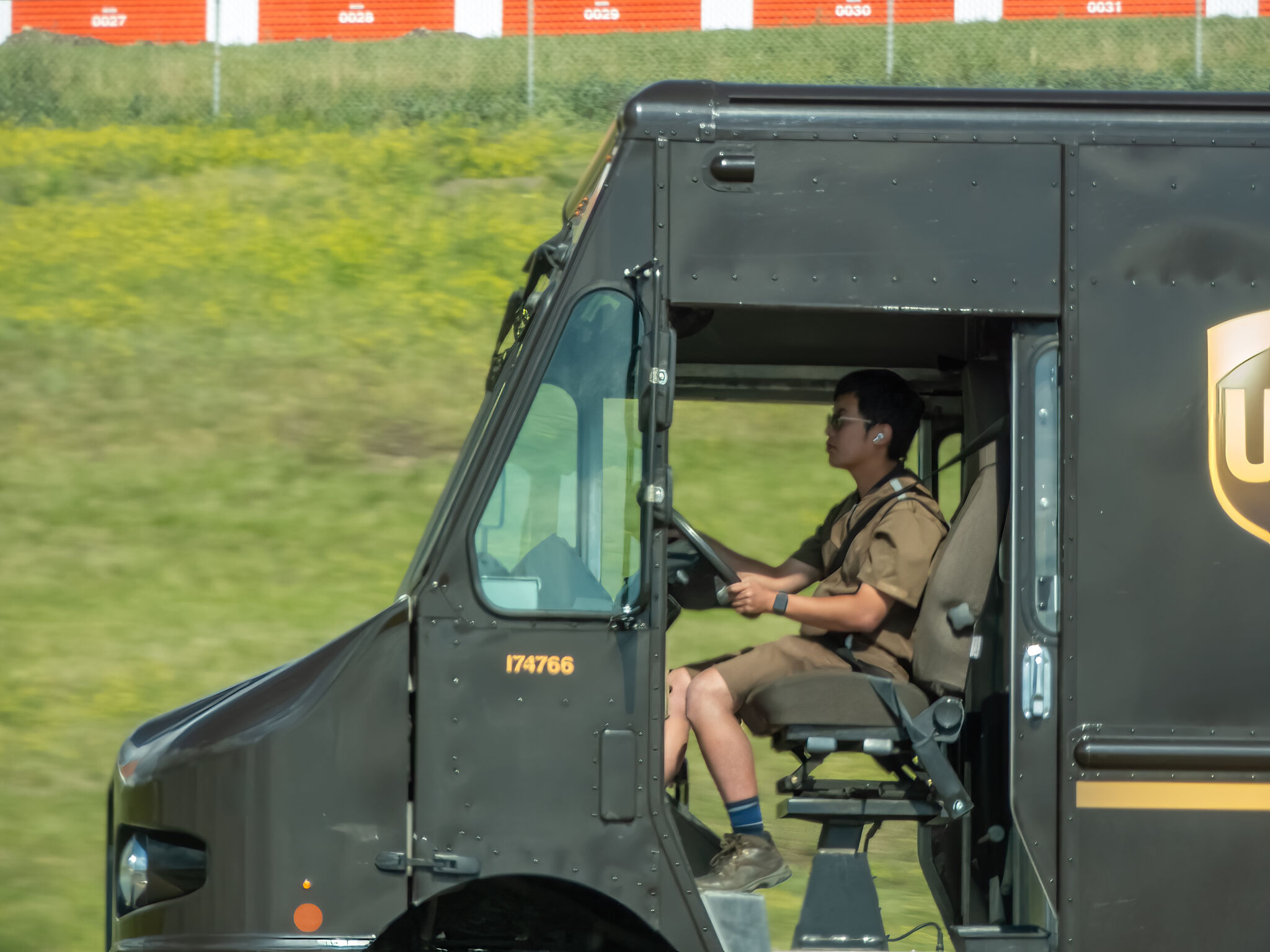UPS offers $150K severance to Texas drivers amid Amazon cutbacks