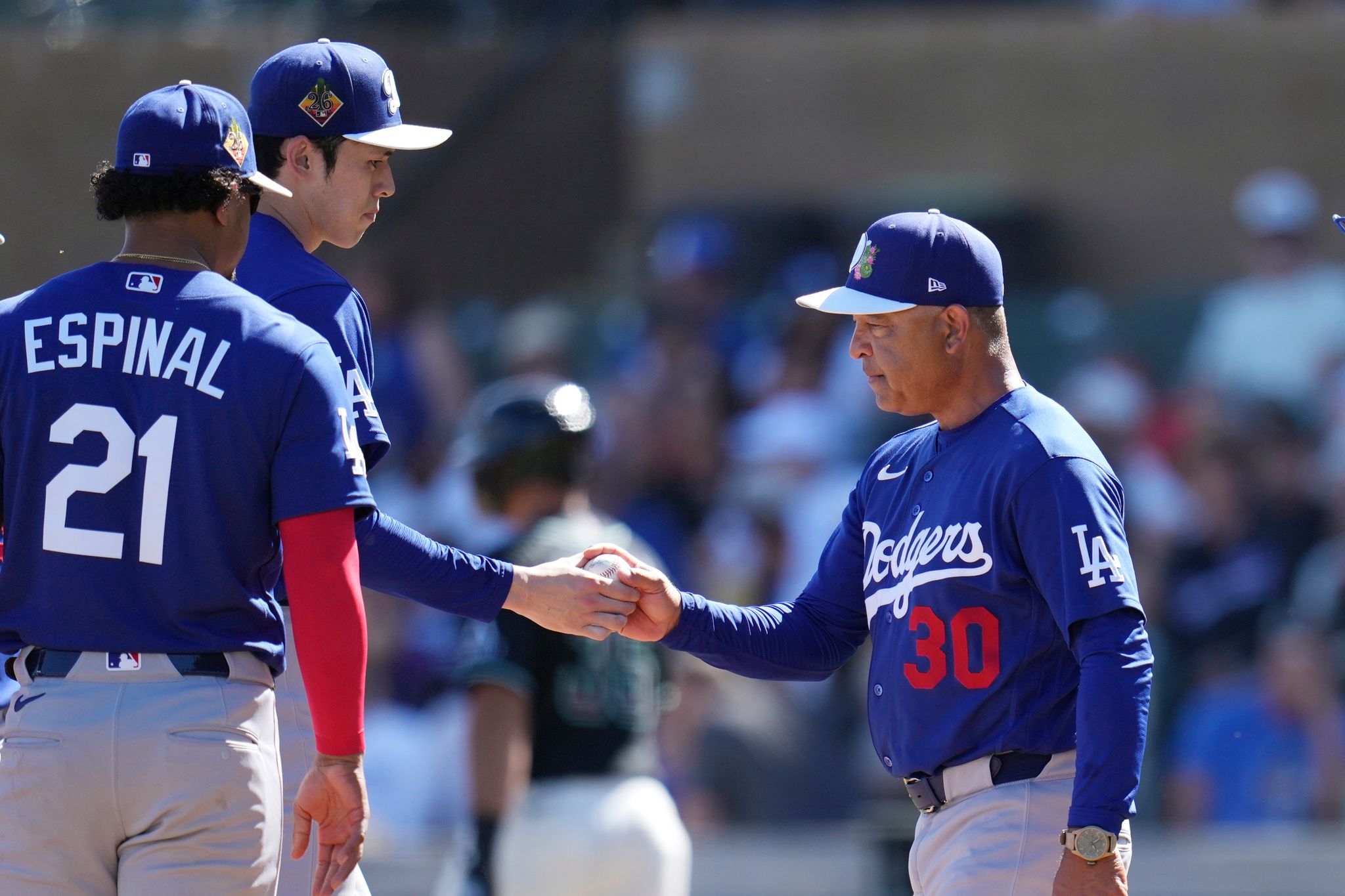 Dodgers don't expect Snell to be ready on opening day, Yamamoto tunes ...