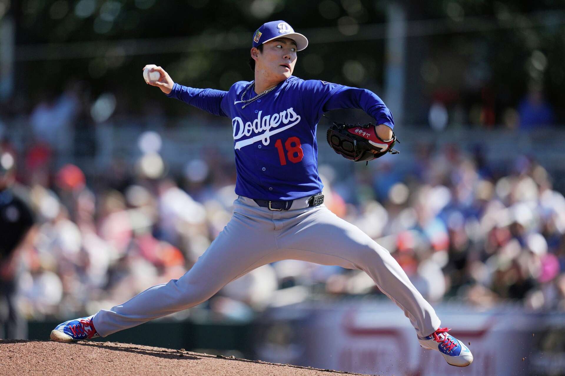 Dodgers don't expect Snell to be ready on opening day, Yamamoto tunes ...