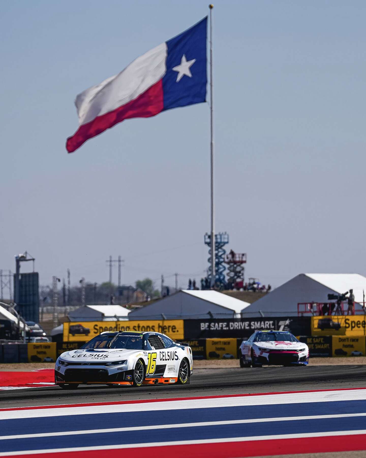 NASCAR: Tyler Reddick wins 3rd straight to open year, a series first