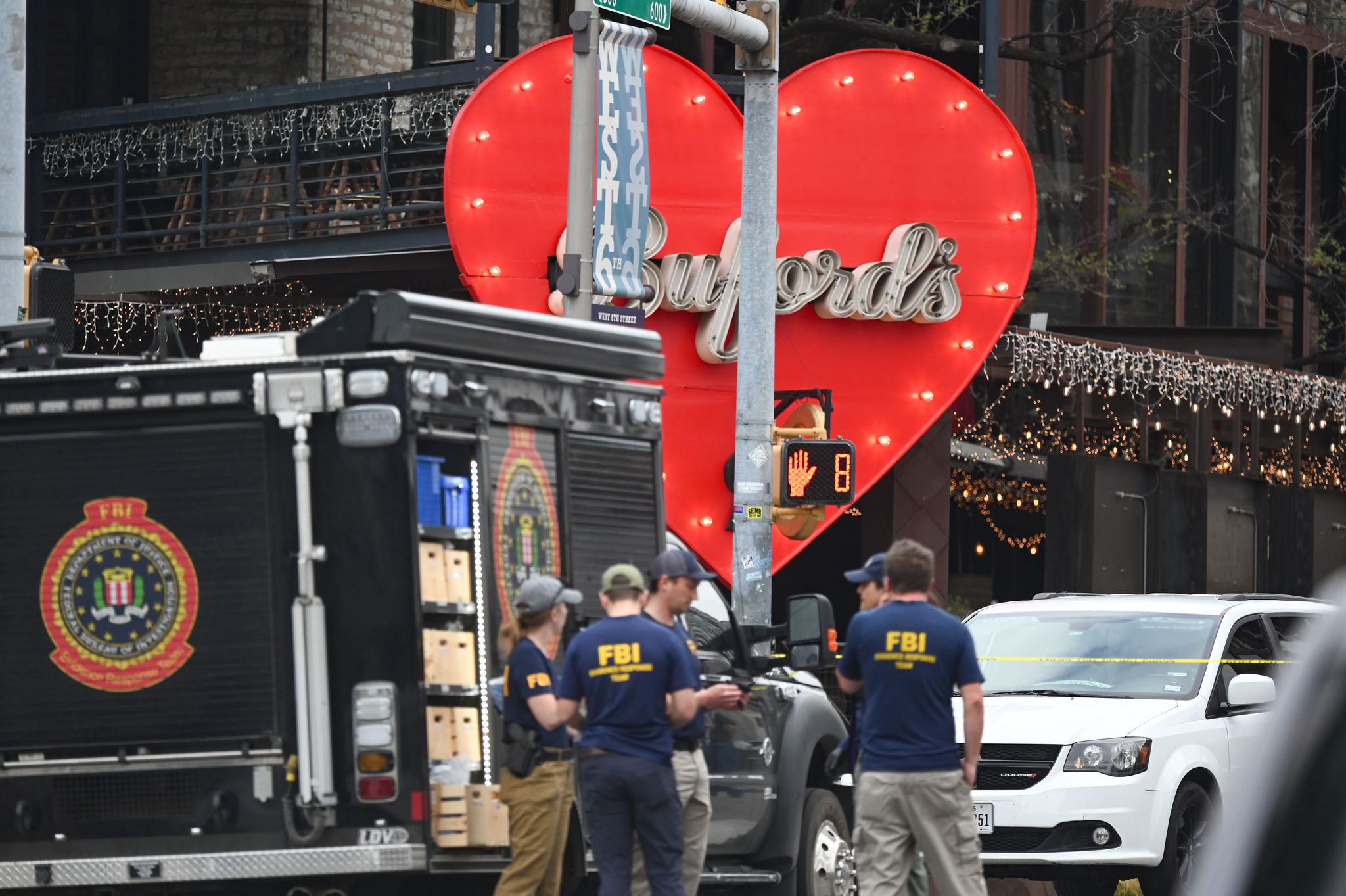 FBI investigates Texas bar shooting that killed 2 and wounded 14 as ...