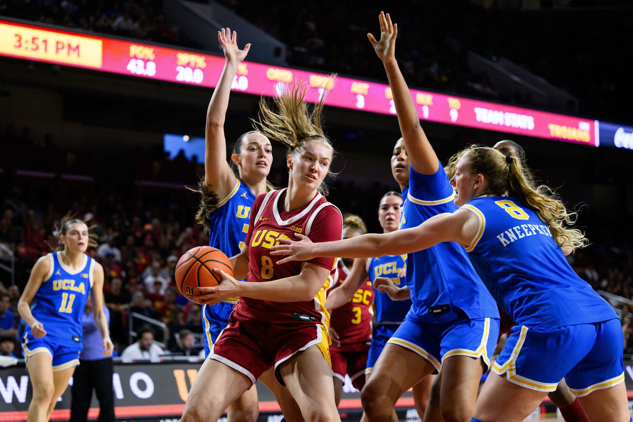 Leger-Walker, No. 2 UCLA finish perfect Big Ten run with 73-50 win over USC