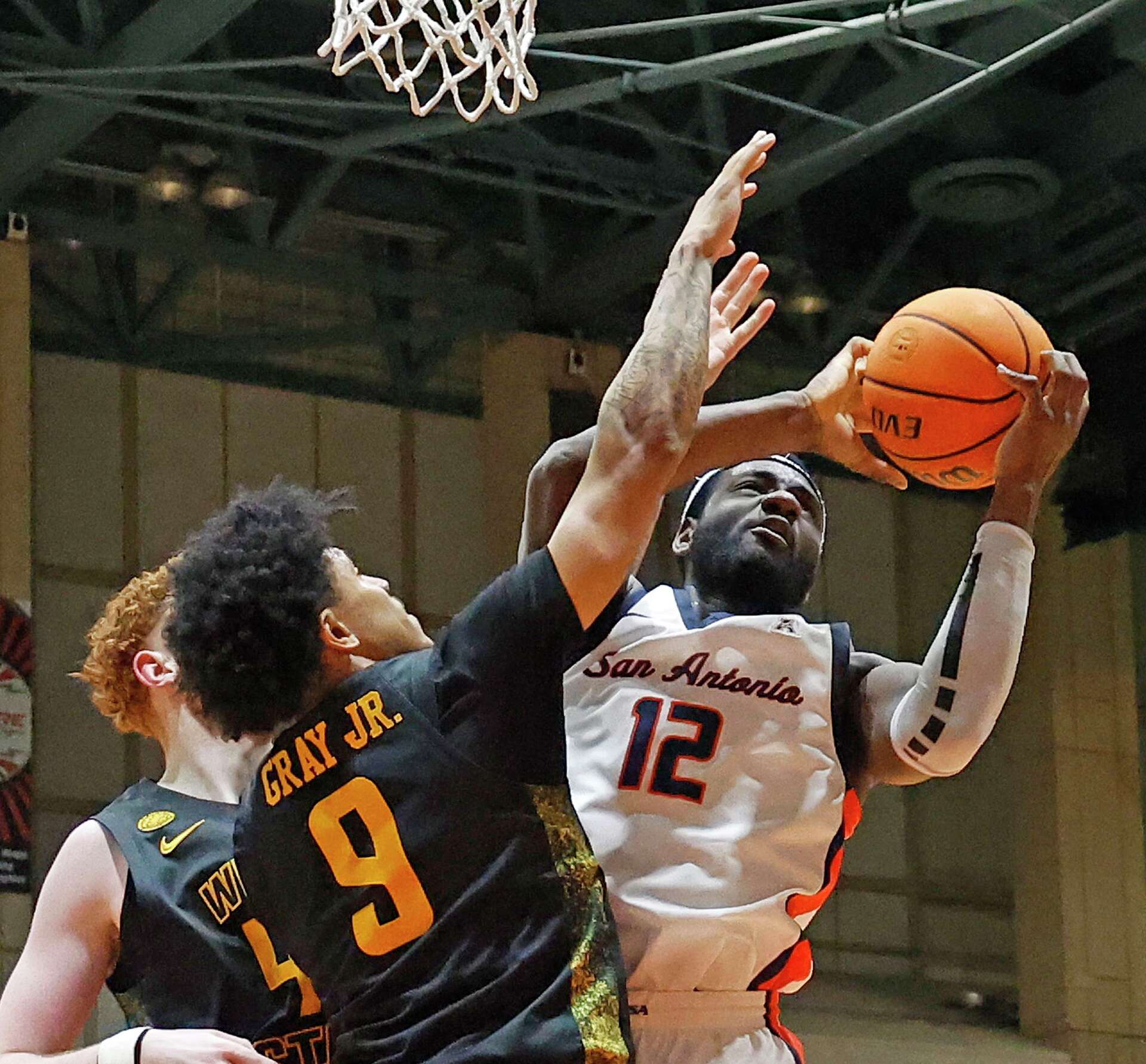 UTSA continues to limp toward finish with loss to Wichita State