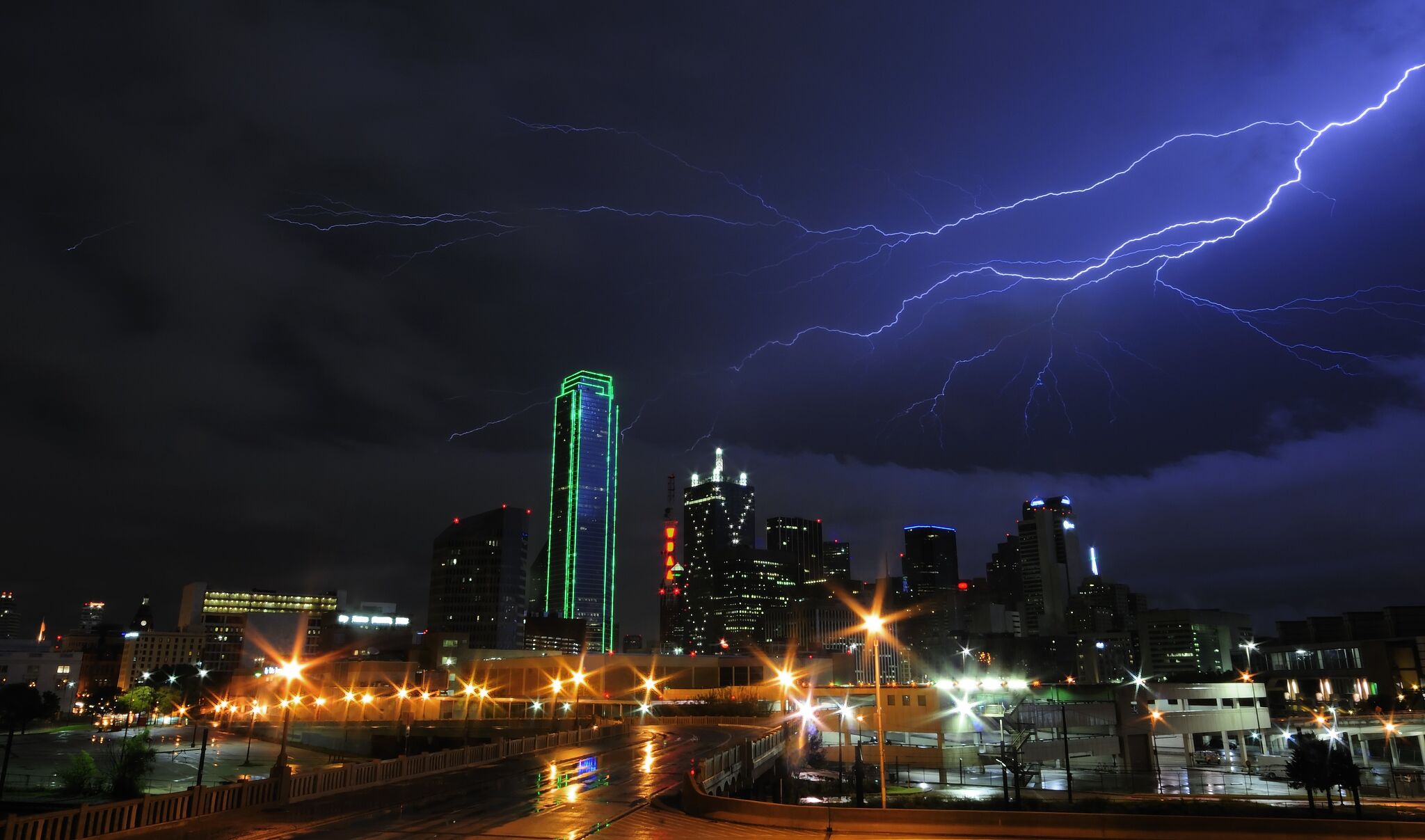 Cold front to send Texas possible severe thunderstorms