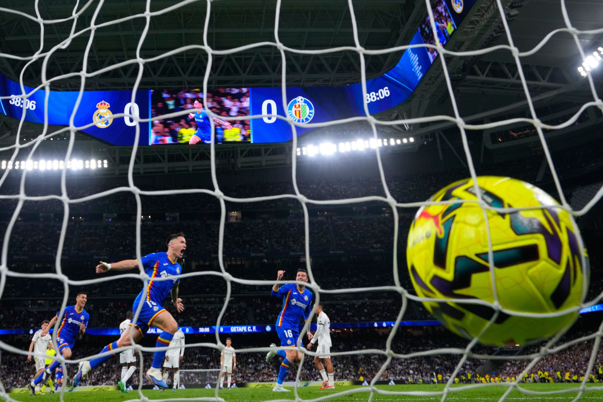 Real Madrid lose second straight and miss chance to close gap on Liga ...