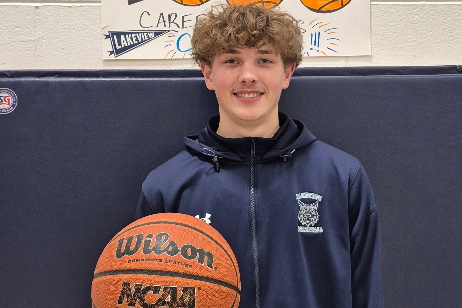 Jack Gollow 1st basketball player to reach 1,000 points at Lakeview