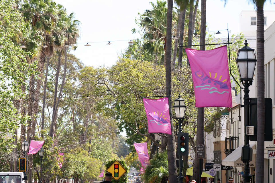 Santa Barbara moves to chase cars out of historic downtown corridor