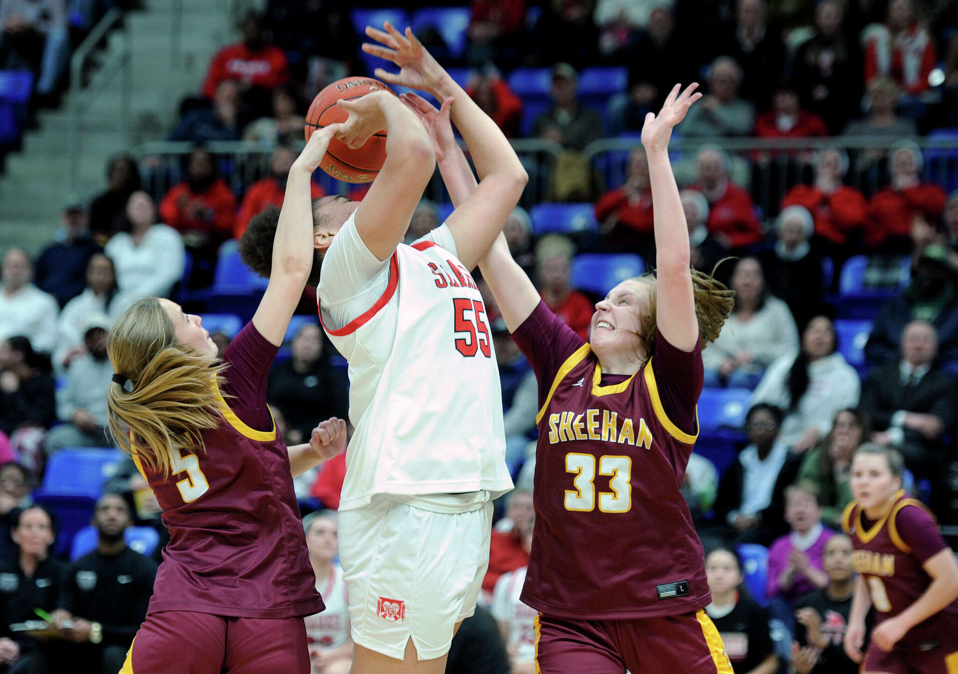 Sacred Heart Academy girls basketball fights past Sheehan in SCC final