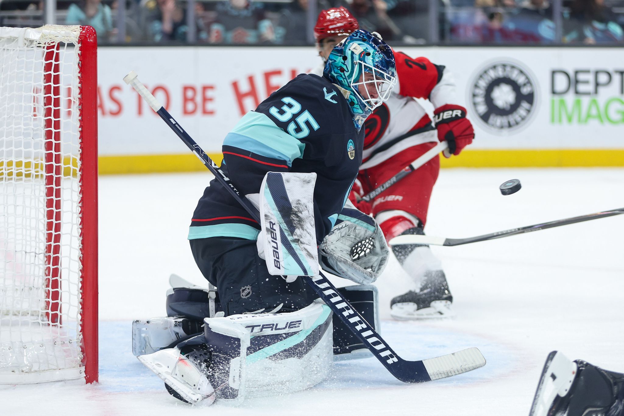 Daccord backstops Kraken to 2-1 win, ending 12-game point streak for ...