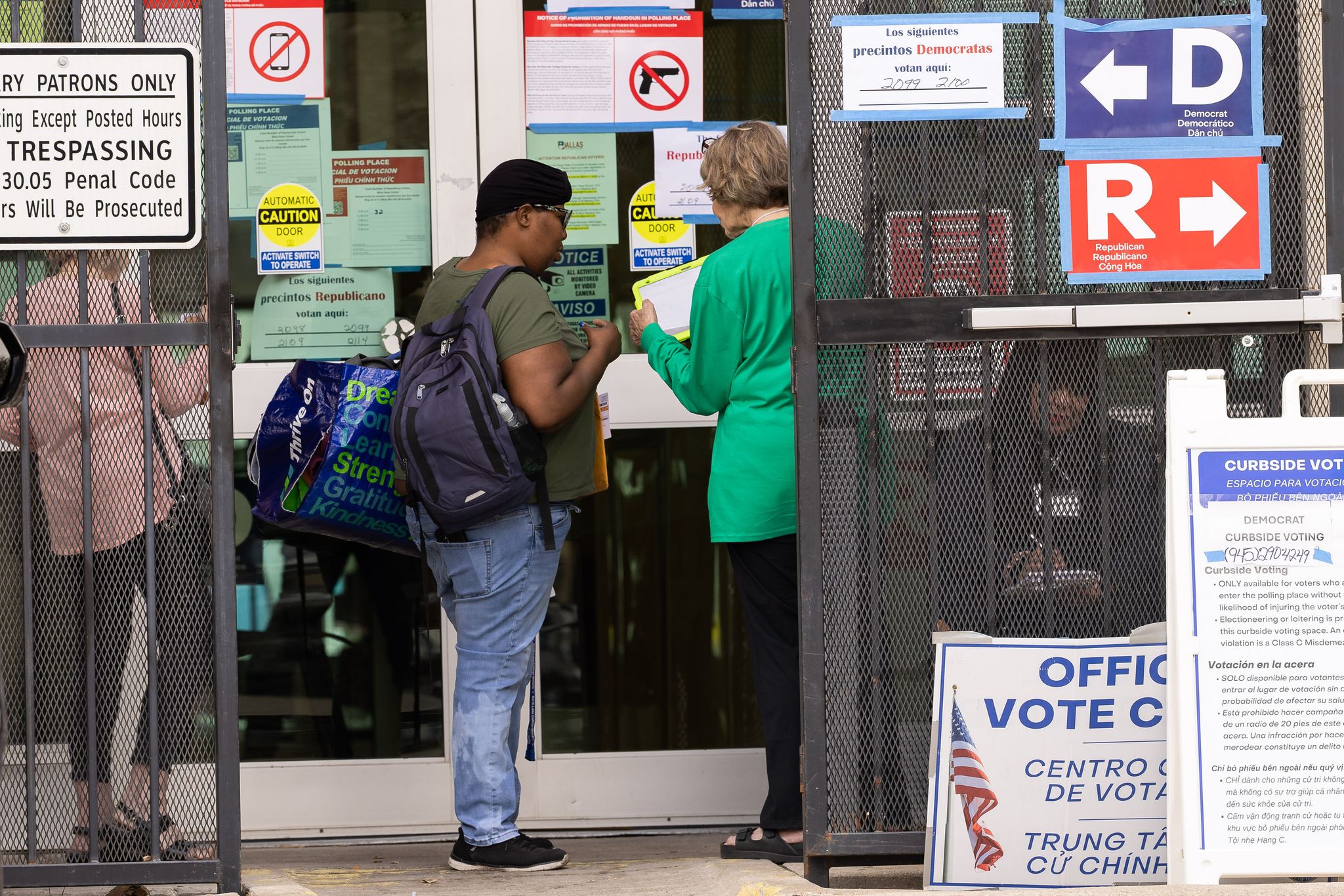 'We're seeing chaos.' Hundreds turned away at Dallas County polls amid ...