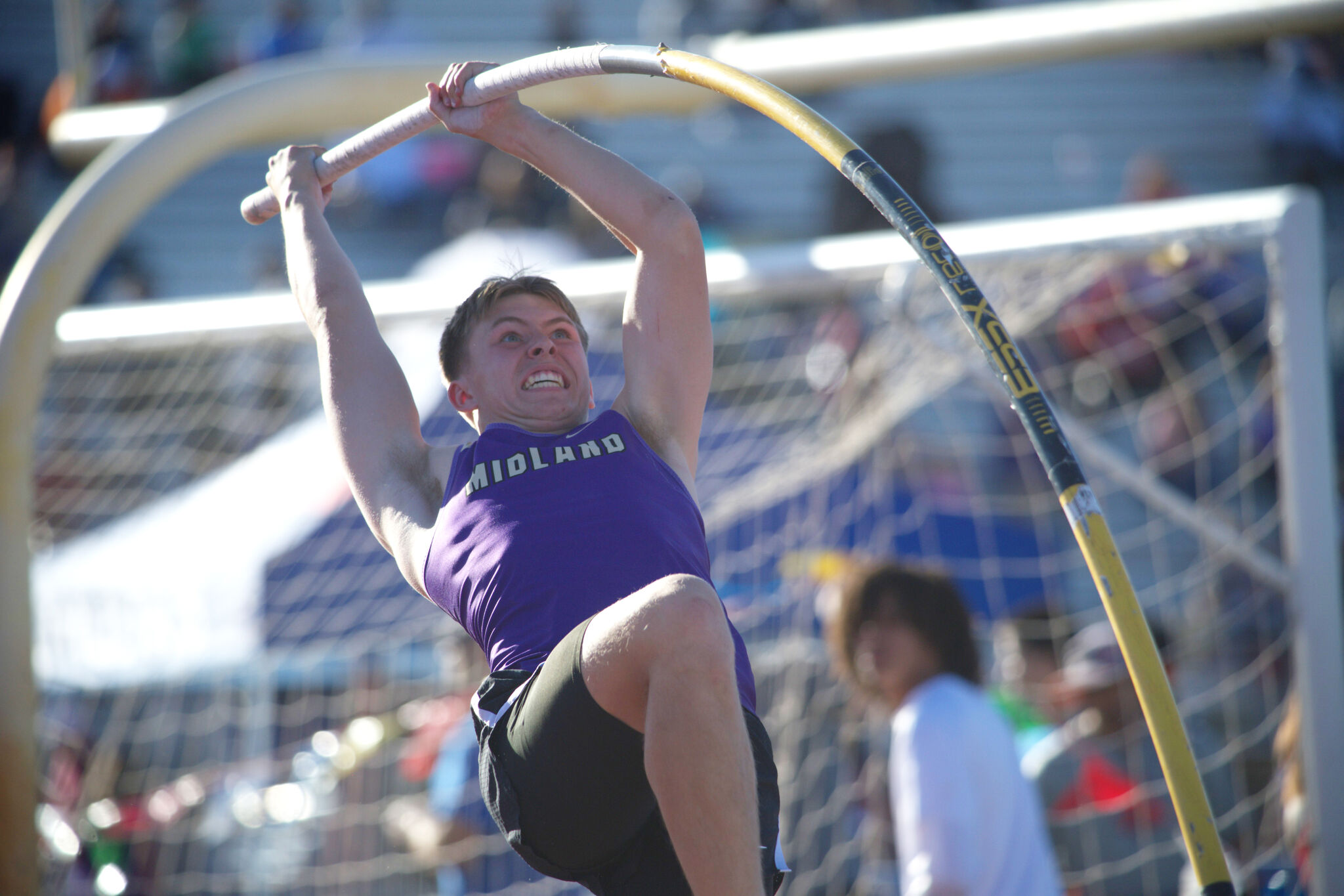 Midland High’s Cage Peugh reaching new heights in pole vault
