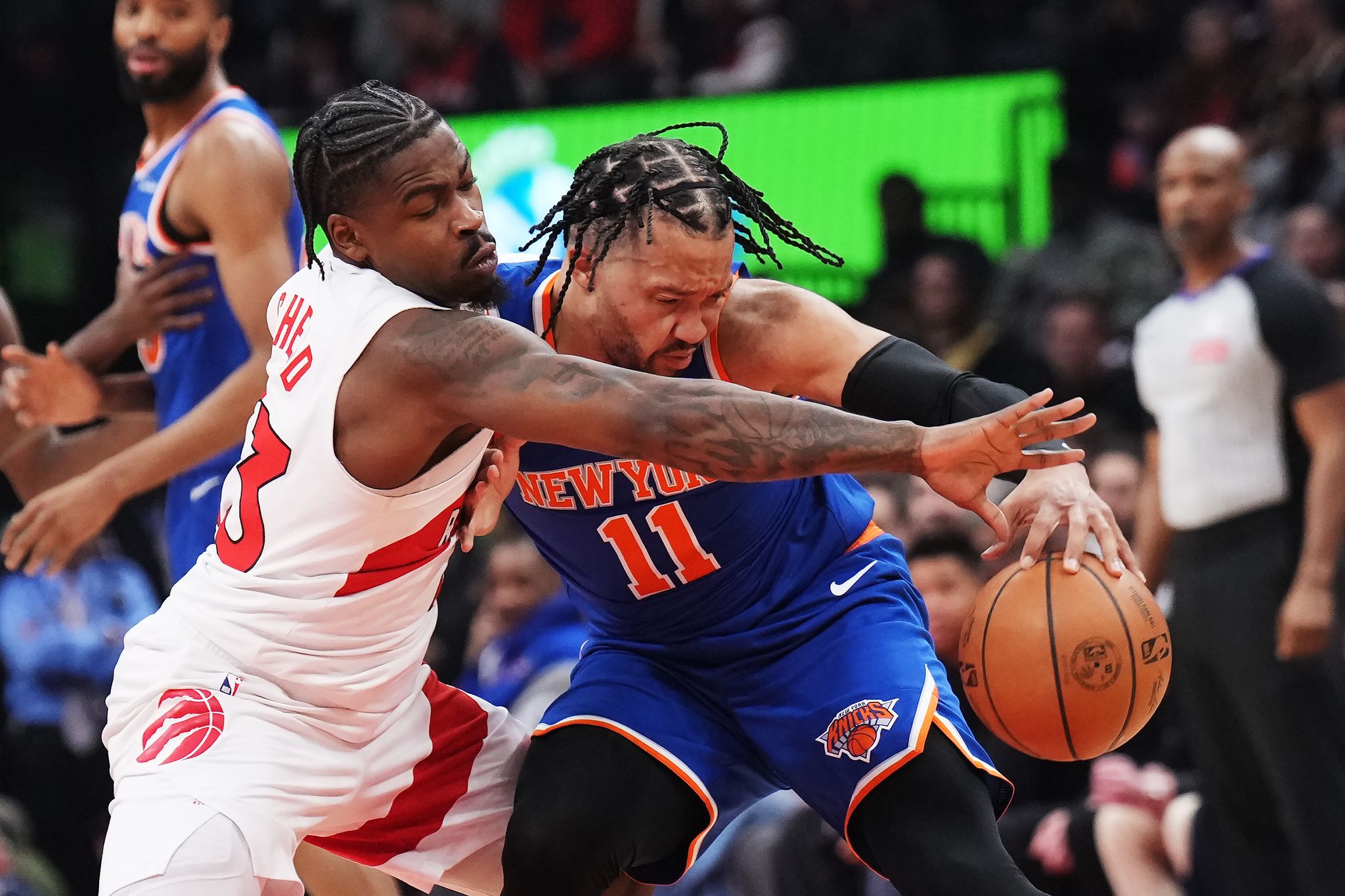 Brunson scores 26 as Knicks beat Raptors 111-95, extending win streak ...