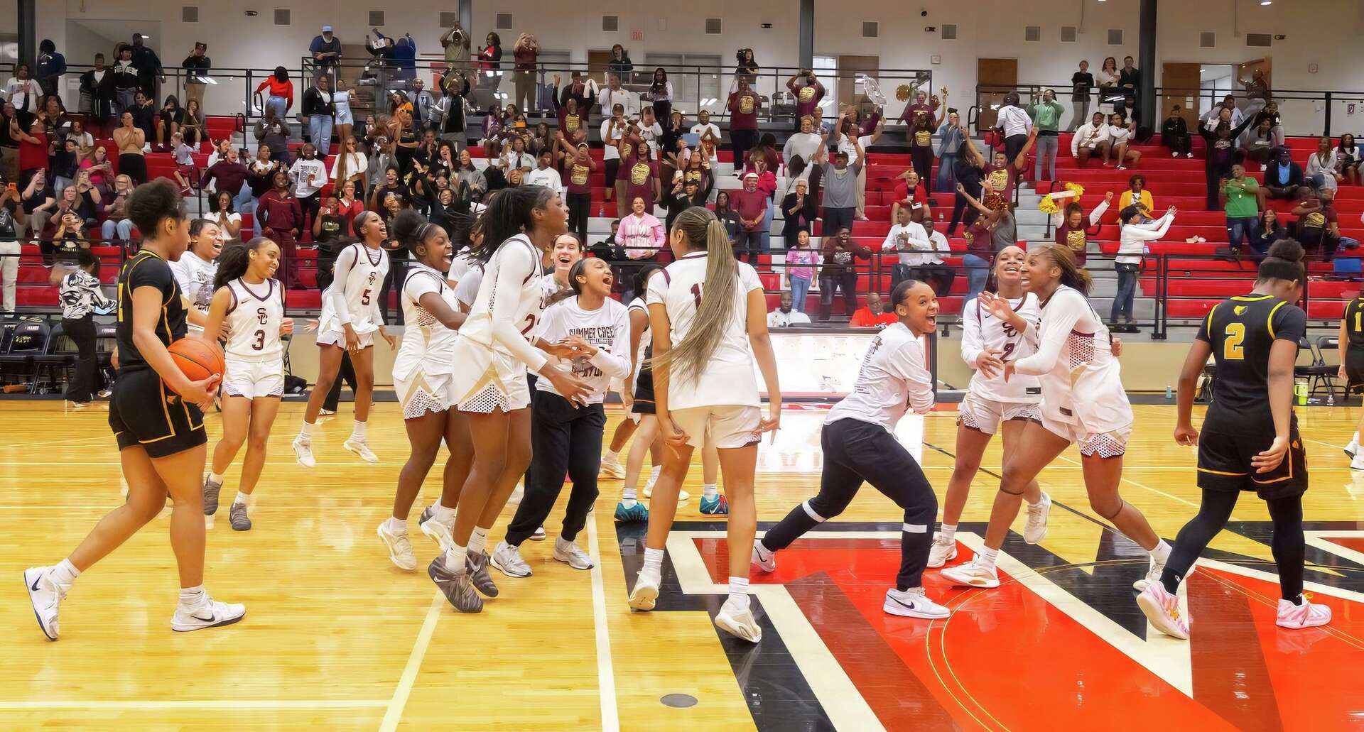 Summer Creek, Barbers Hill, Hitchcock headed to state title games.