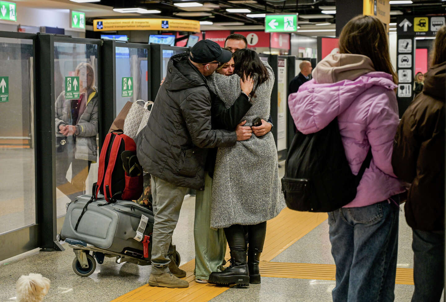 Stranded travelers share firsthand accounts from the Middle East