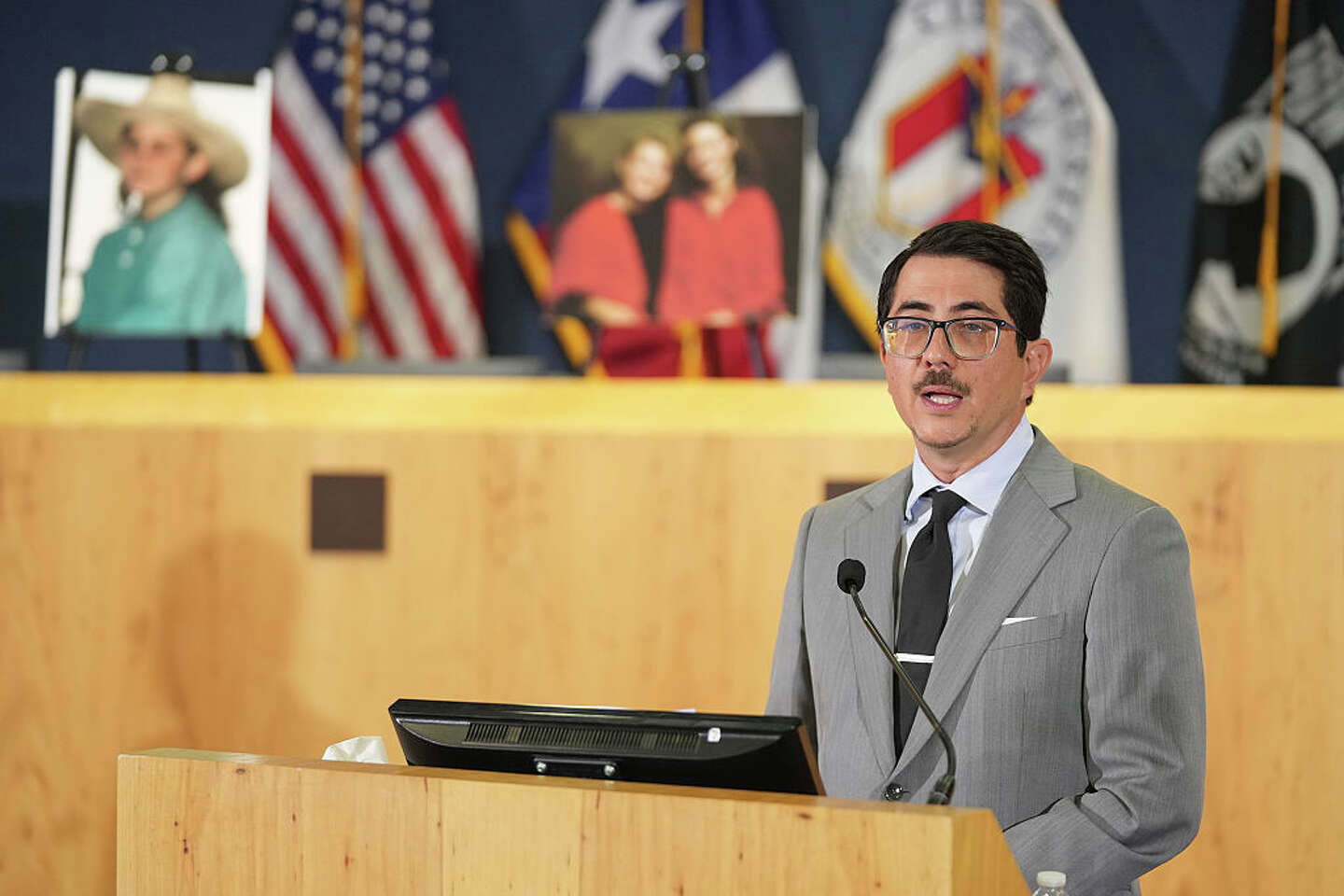 DA won't seek charges against police officers in Austin shooting